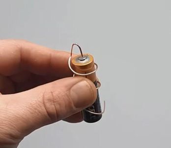 Homopolar Motor : 4 Steps (with Pictures) - Instructables