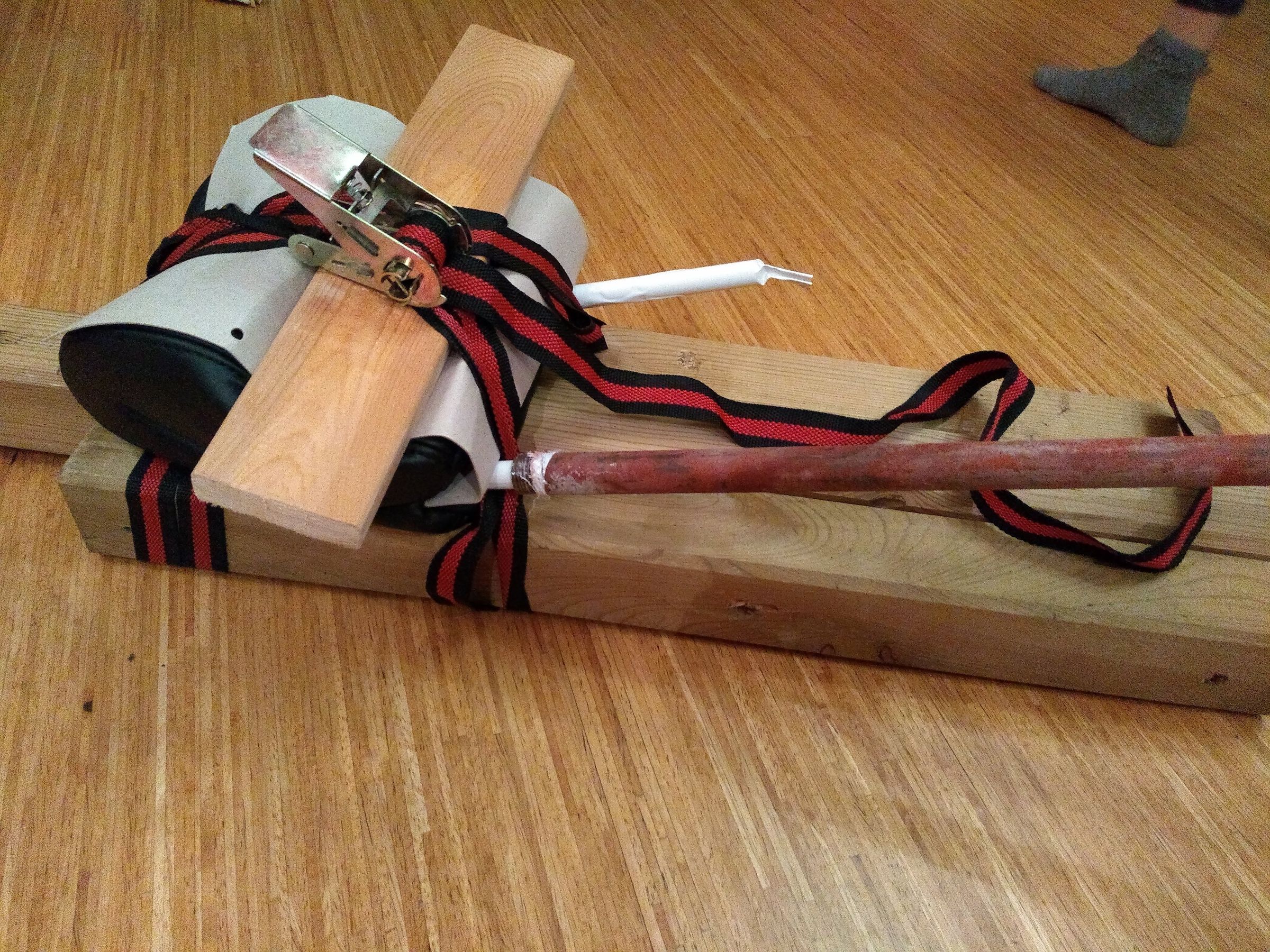 Adjusting the Tilt of Car Headrests : 5 Steps - Instructables