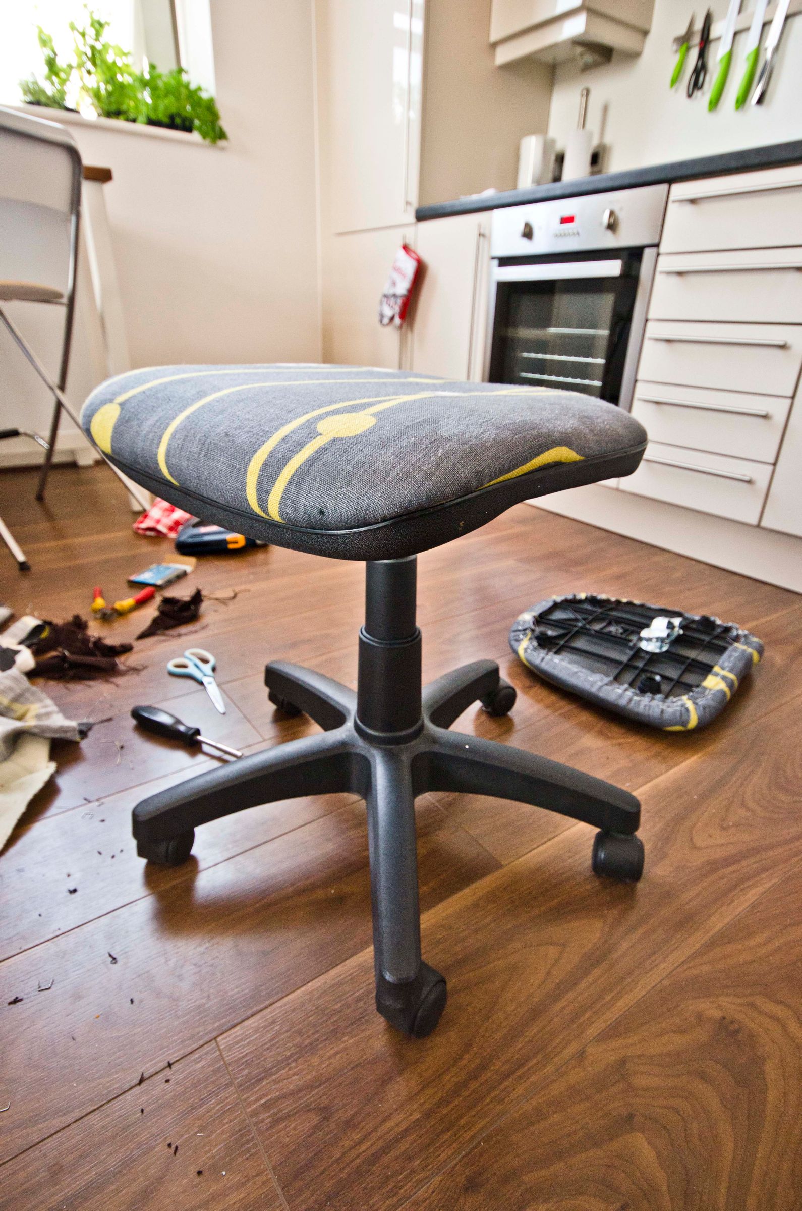 Give Those Old Desk Chairs New Life! : 7 Steps (with Pictures ...