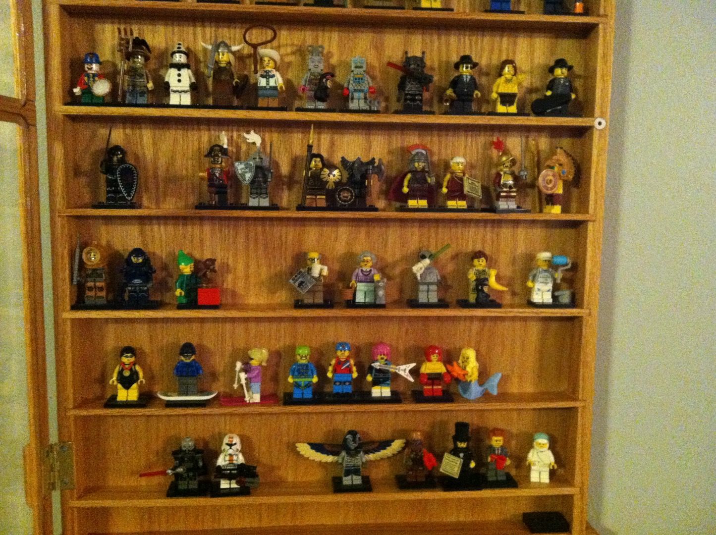 Lego People Display Case : 5 Steps (with Pictures) - Instructables