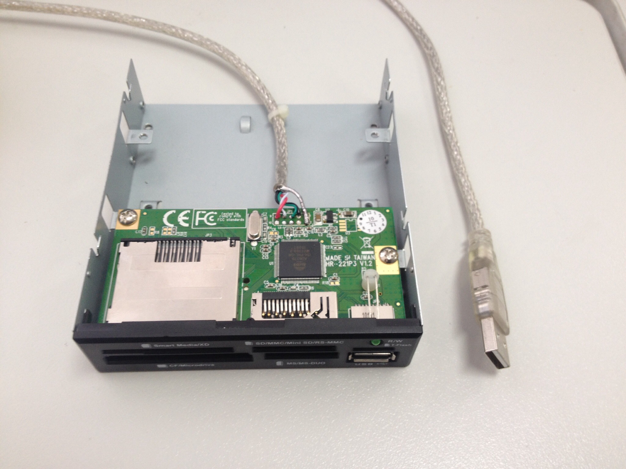 Recycling a PC Internal Card Reader - Make It External & Portable : 5 ...