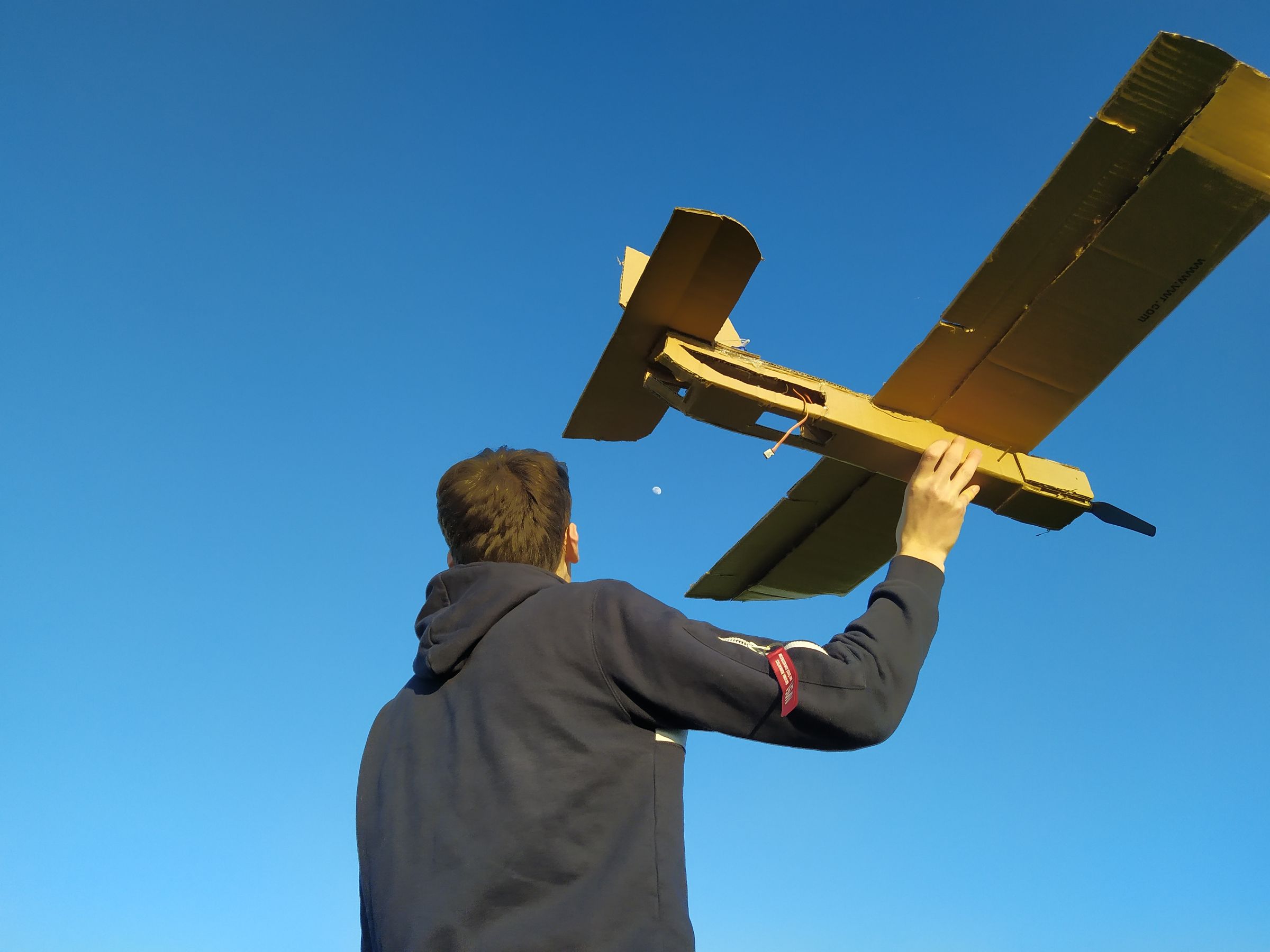 Cardboard RC Airplane Full Guide : 8 Steps - Instructables