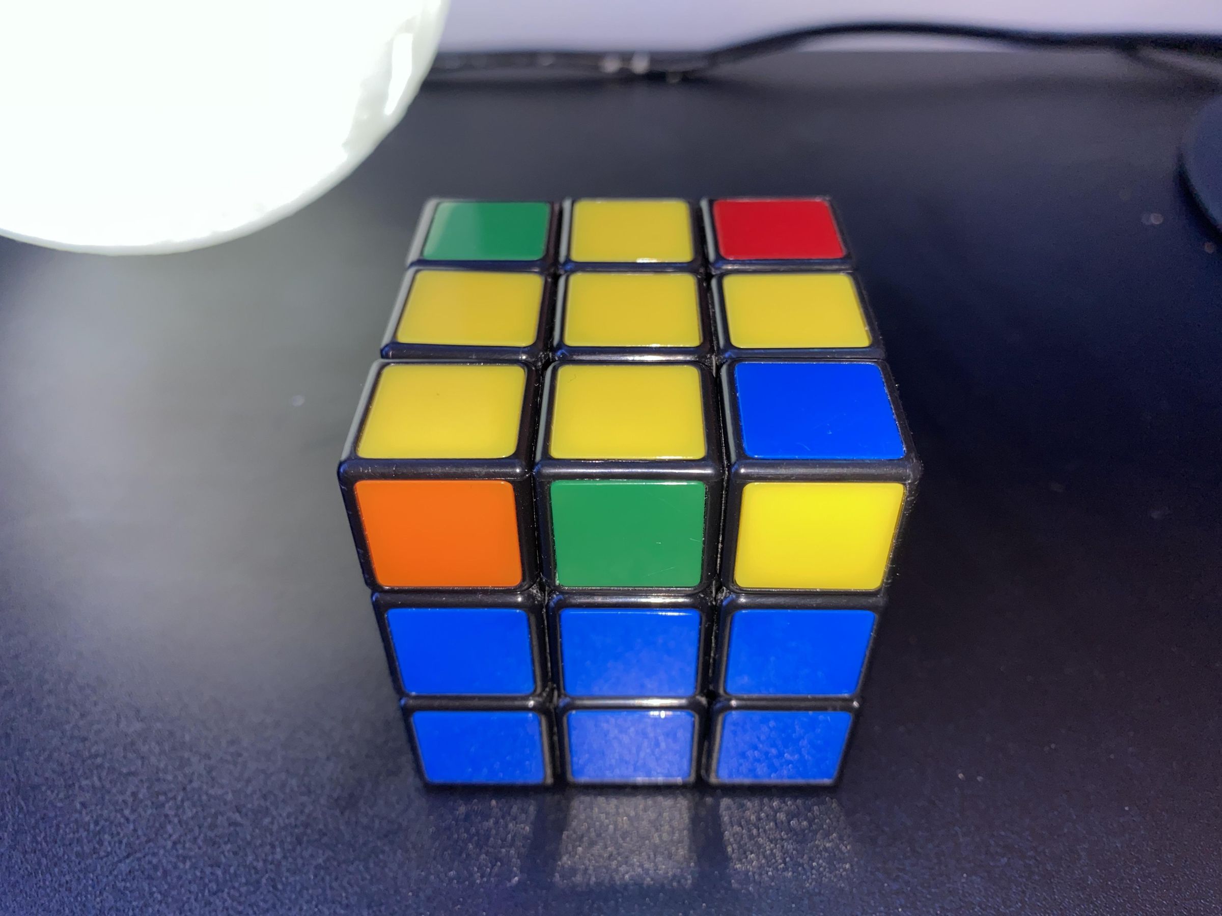 How to Solve a 3x3x3 Rubik's Cube for Beginners : 7 Steps - Instructables