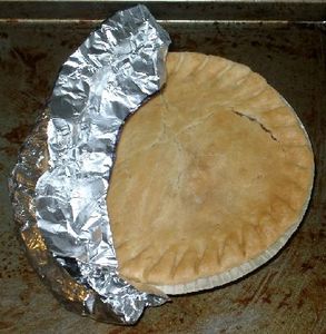 How to Cover a Pot Pie Crust for Perfect Baking : 14 Steps - Instructables