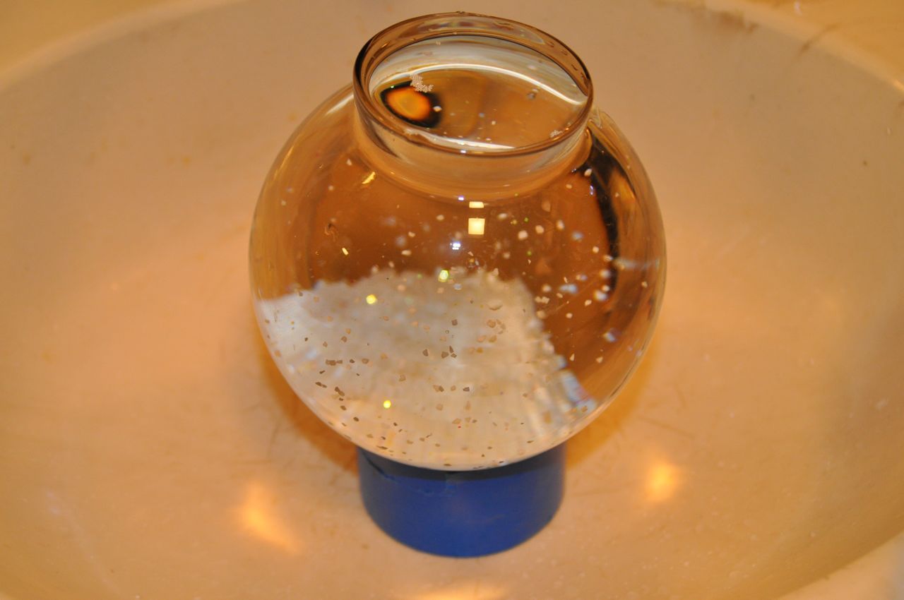 Custom Singing Snow Globe : 9 Steps (with Pictures) - Instructables