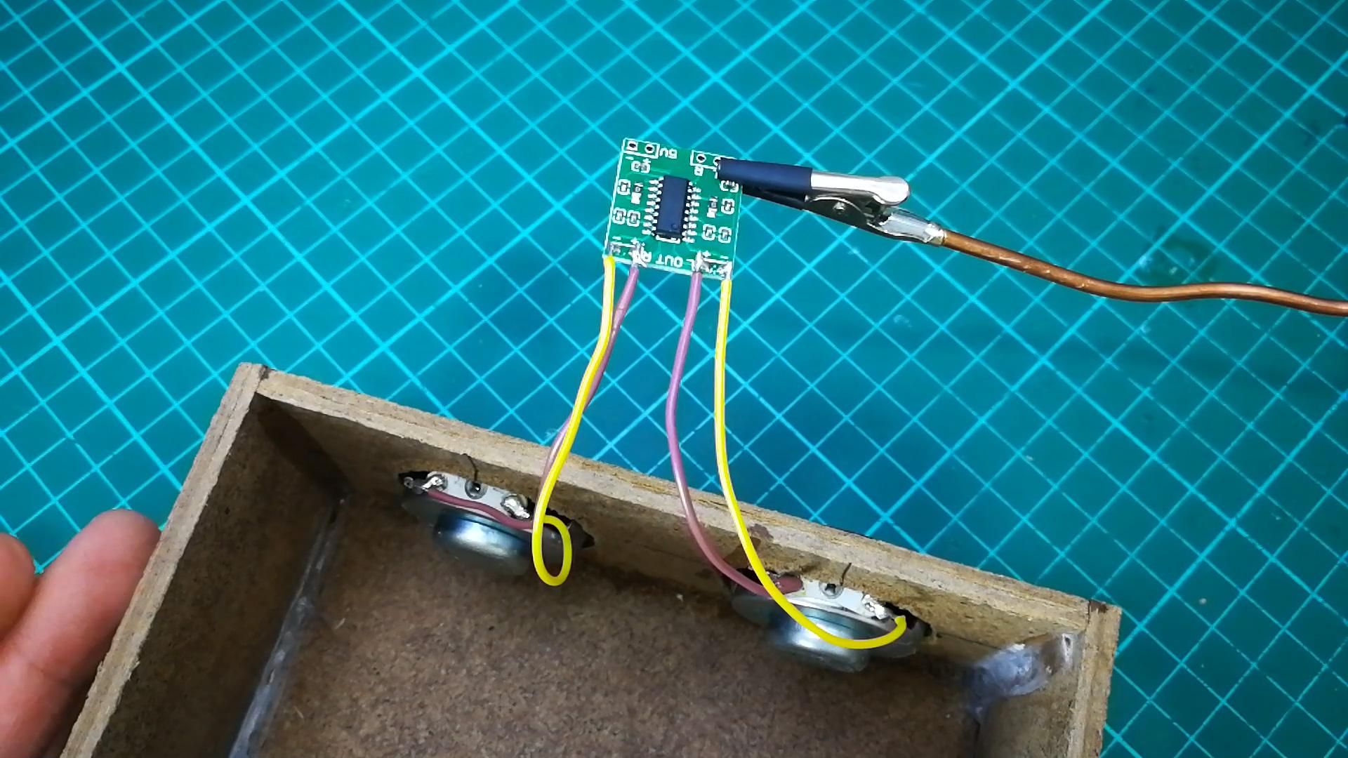 Bluetoot Speaker Boombox With HM-M18 Bluetooth Audio Module : 4 Steps ...