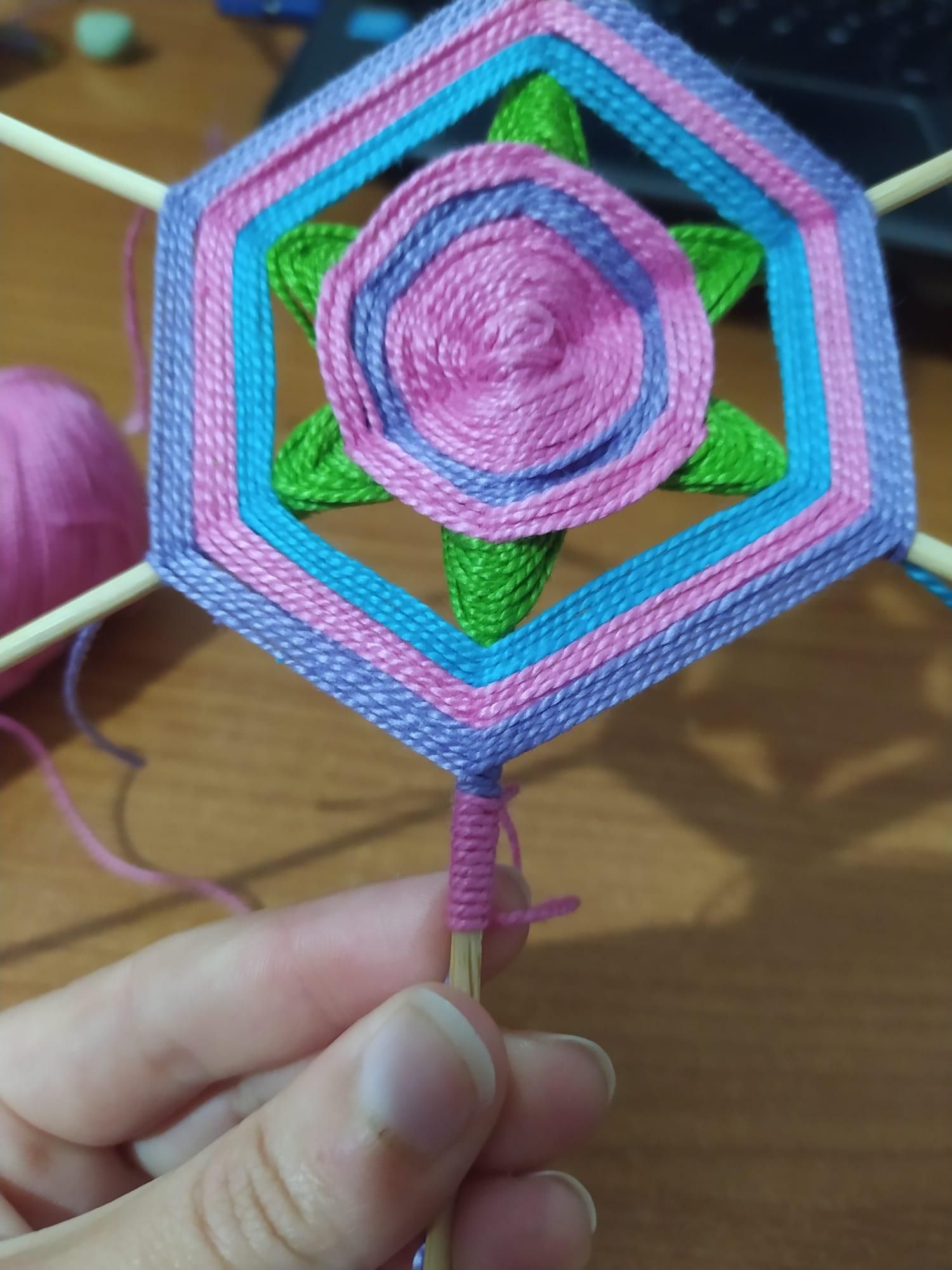 God's Eye / Thread Mandala : 22 Steps (with Pictures) - Instructables