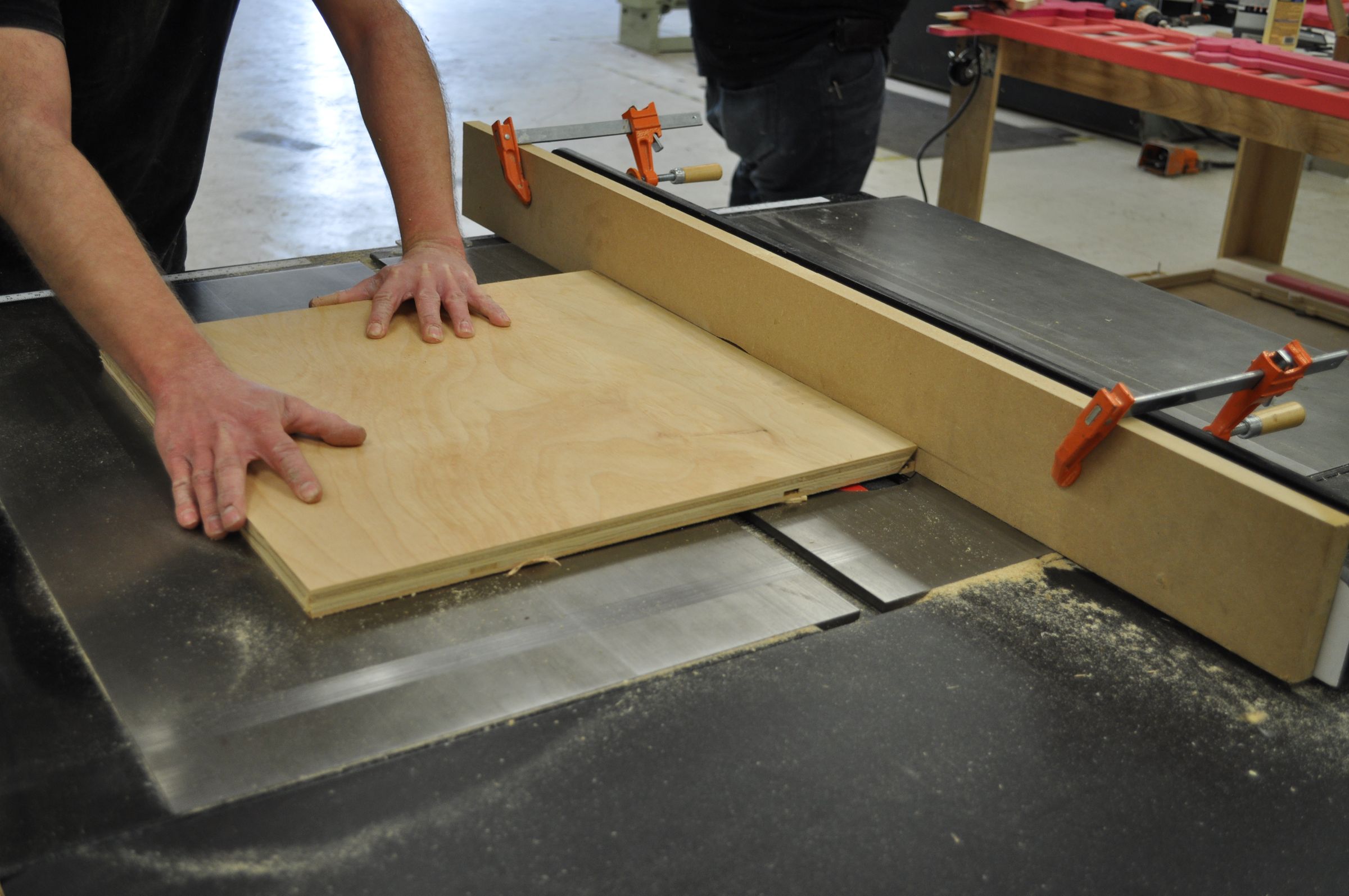 Cutting Precision Miters in Ten Minutes or Less : 4 Steps (with ...