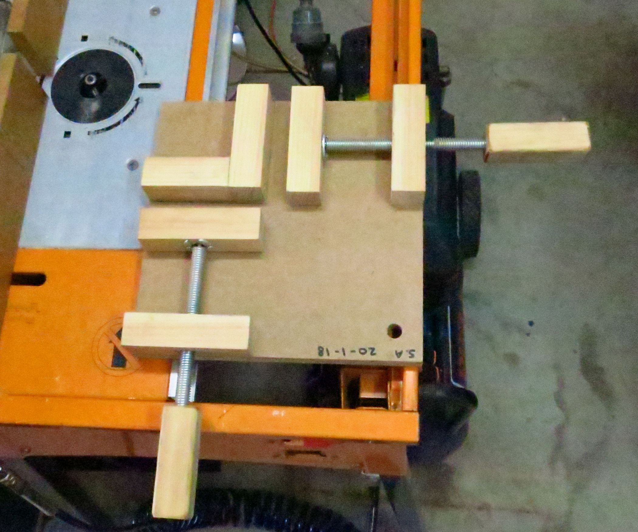 Work Holder : 4 Steps - Instructables