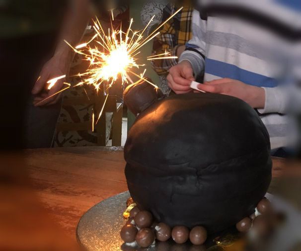 The Bomb Cake : 4 Steps - Instructables