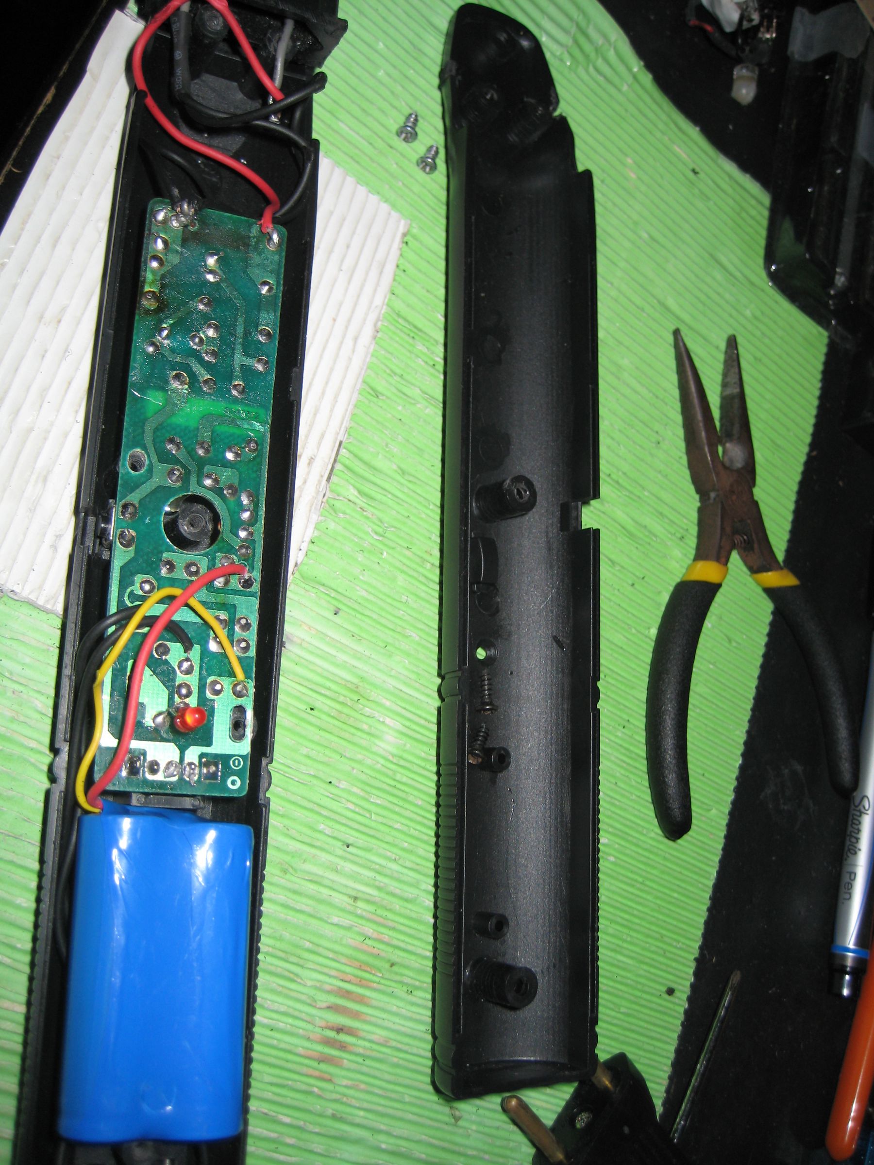 2000V Home Made/DIY Stun Gun : 13 Steps - Instructables