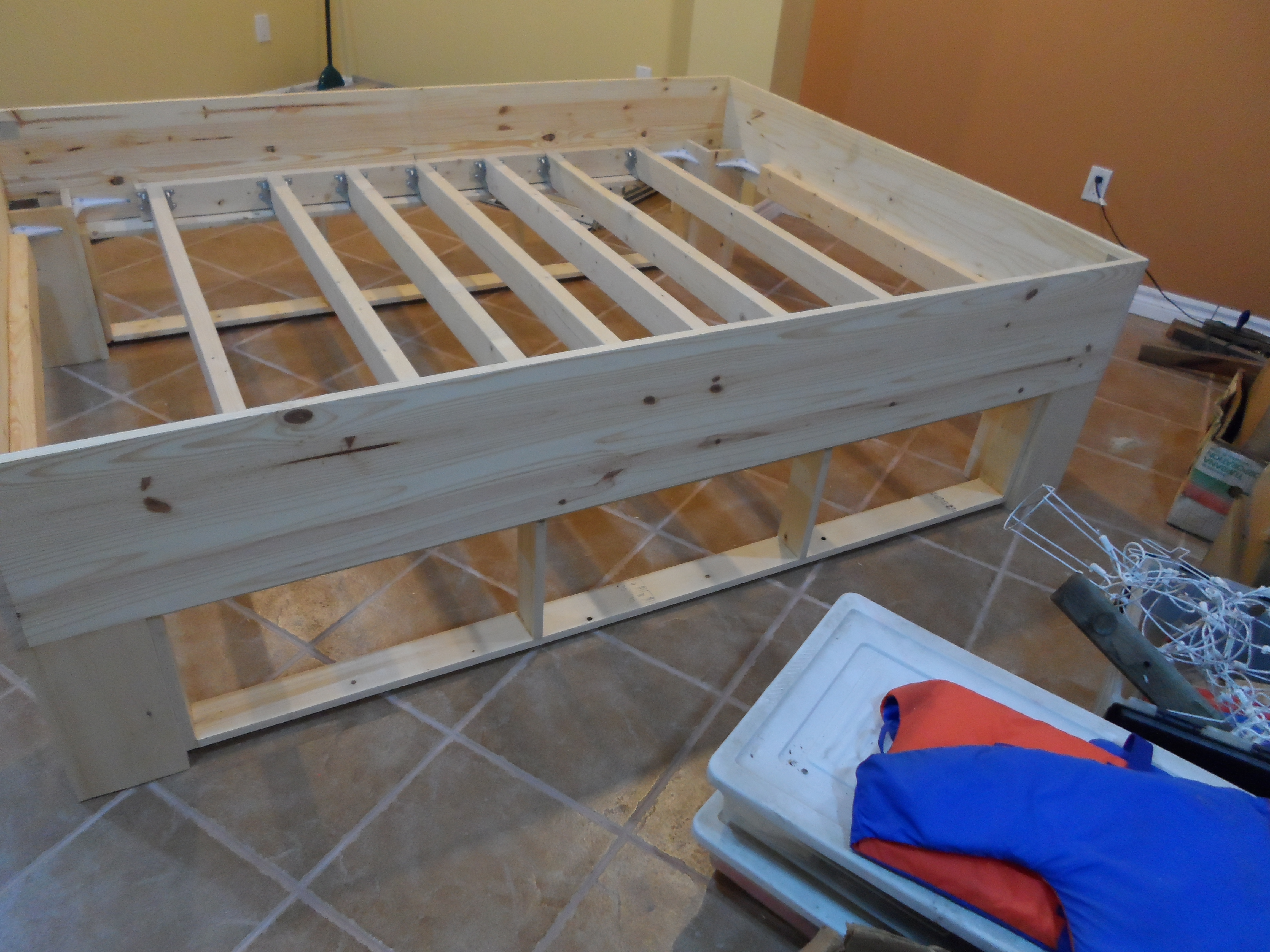 Storage Bed: Reclaiming the Unused Space! (Captains Bed) : 17 Steps ...