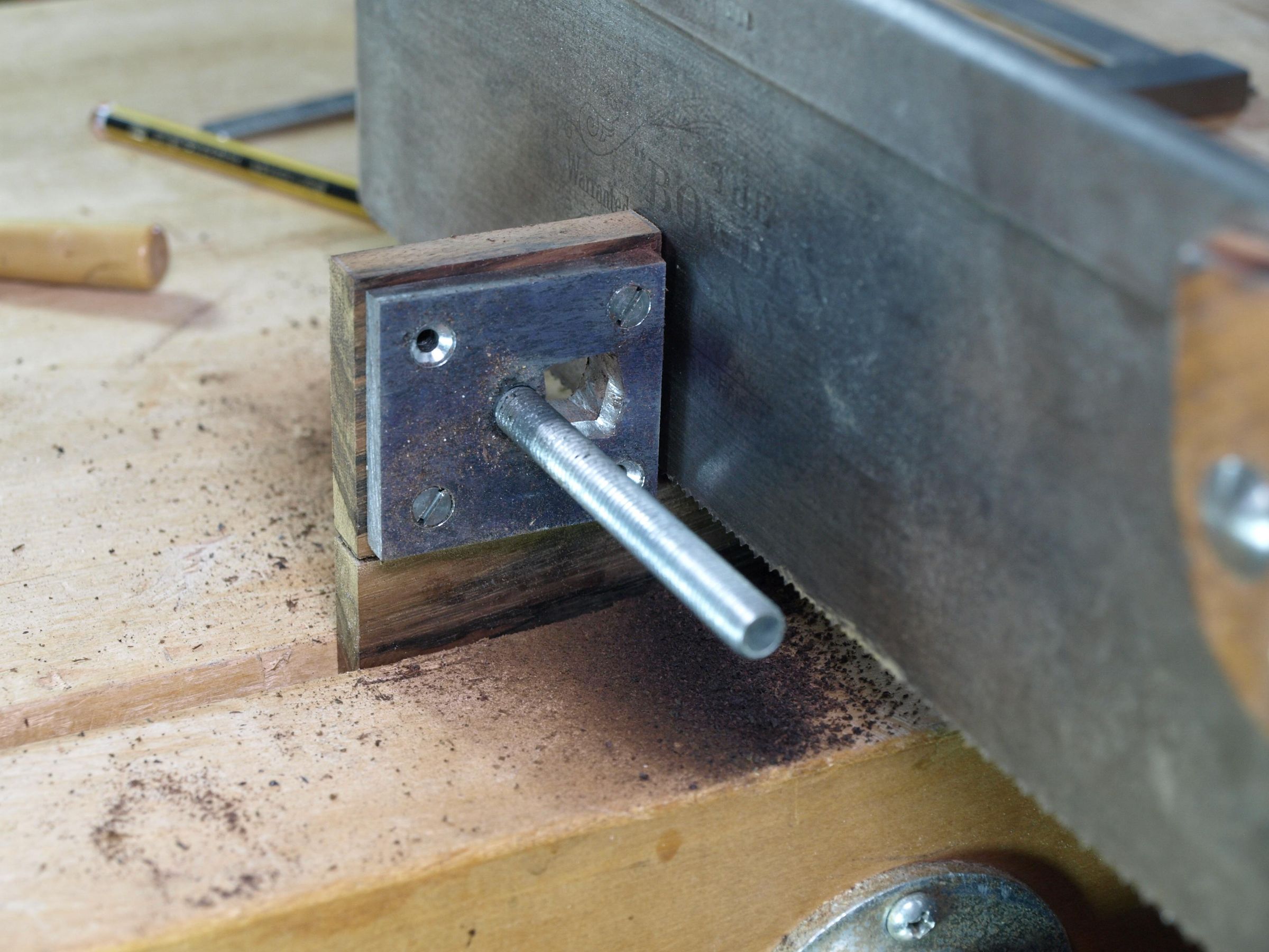 Mini Router Plane From Workshop Scraps : 4 Steps (with Pictures ...