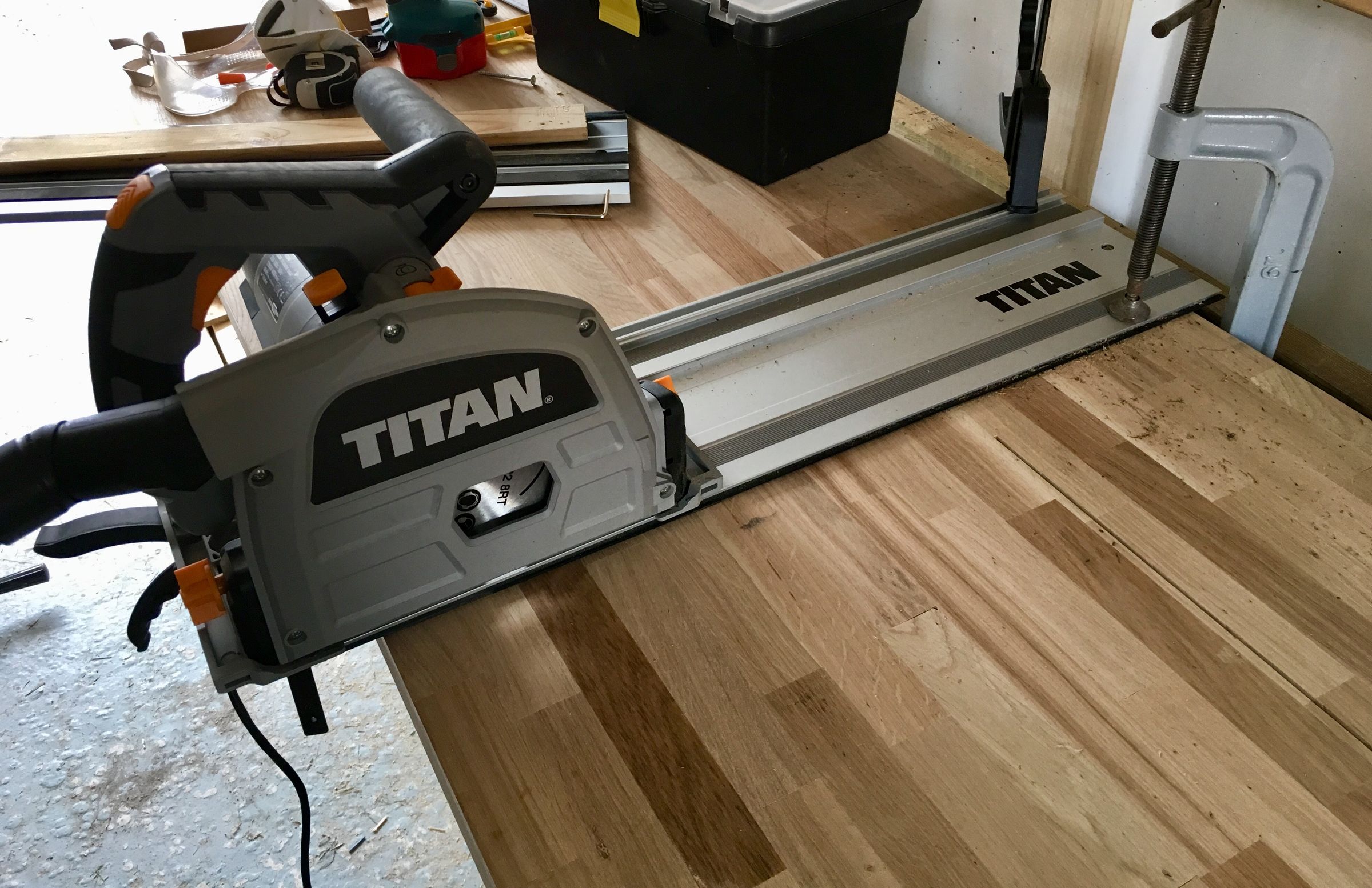 Heavy Duty Workbench With Chop Saw : 9 Steps (with Pictures ...