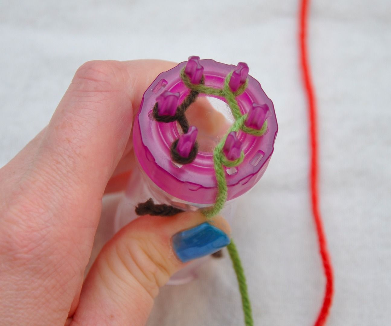 How to Use a French Knitter : 6 Steps (with Pictures) - Instructables