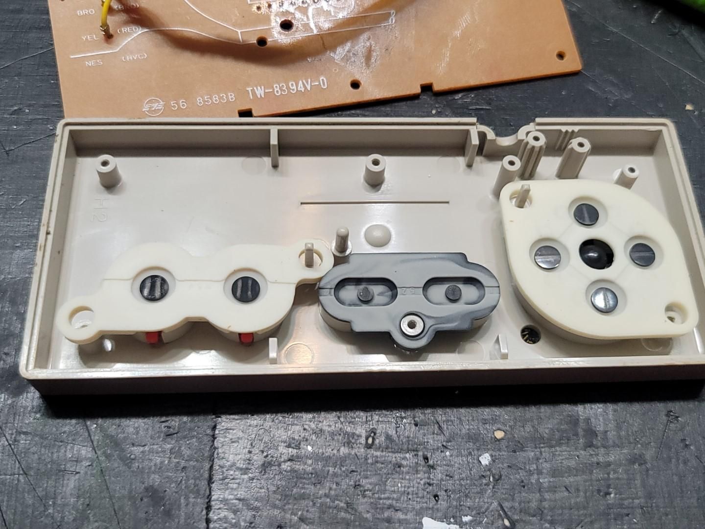 Making a Left Handed NES Controller : 6 Steps (with Pictures) - Instructables