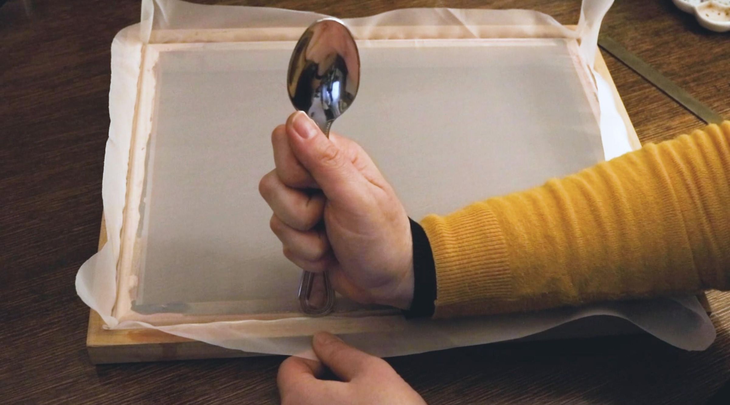 Fitting Mesh in a Screen Printing Frame : 7 Steps (with Pictures ...