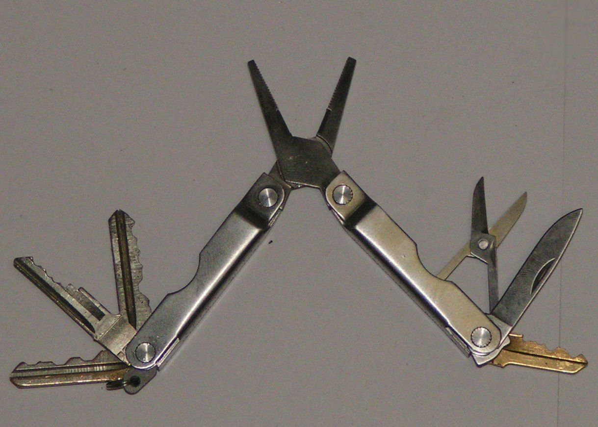 Multi-tool Keys - Mod / Hack : 6 Steps (with Pictures) - Instructables