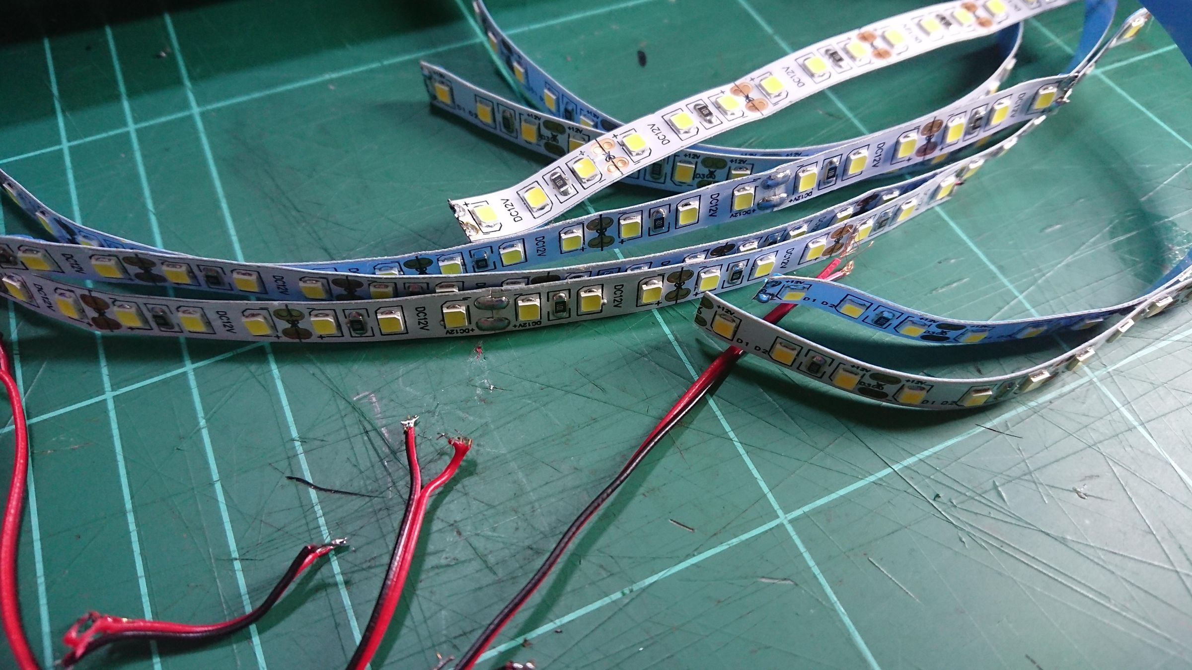 LED Ring Light for Laptop Screen : 5 Steps (with Pictures) - Instructables