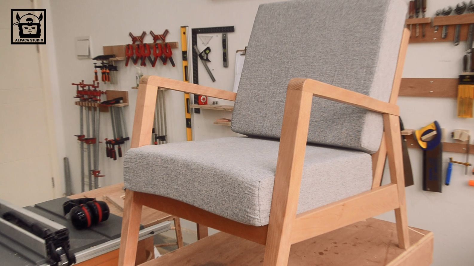 Making a Mid Century Modern Armchair : 9 Steps (with Pictures ...
