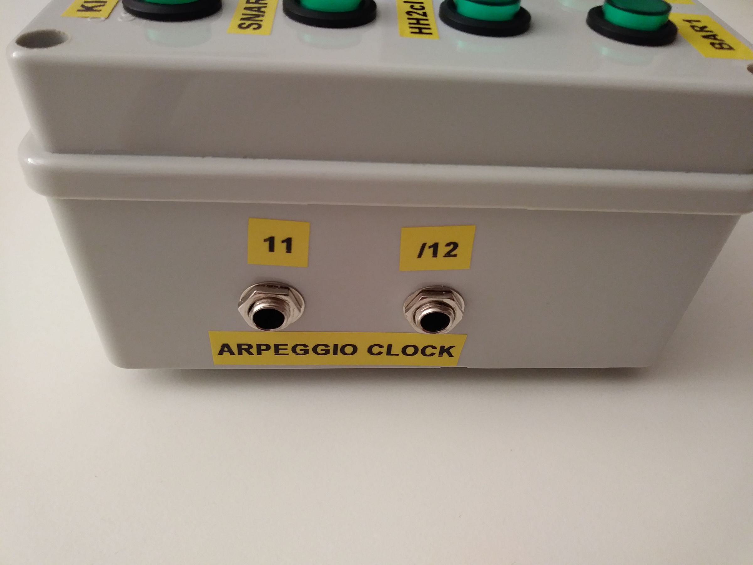 Arduino MIDI Rhythm Section Sequencer : 8 Steps (with Pictures ...