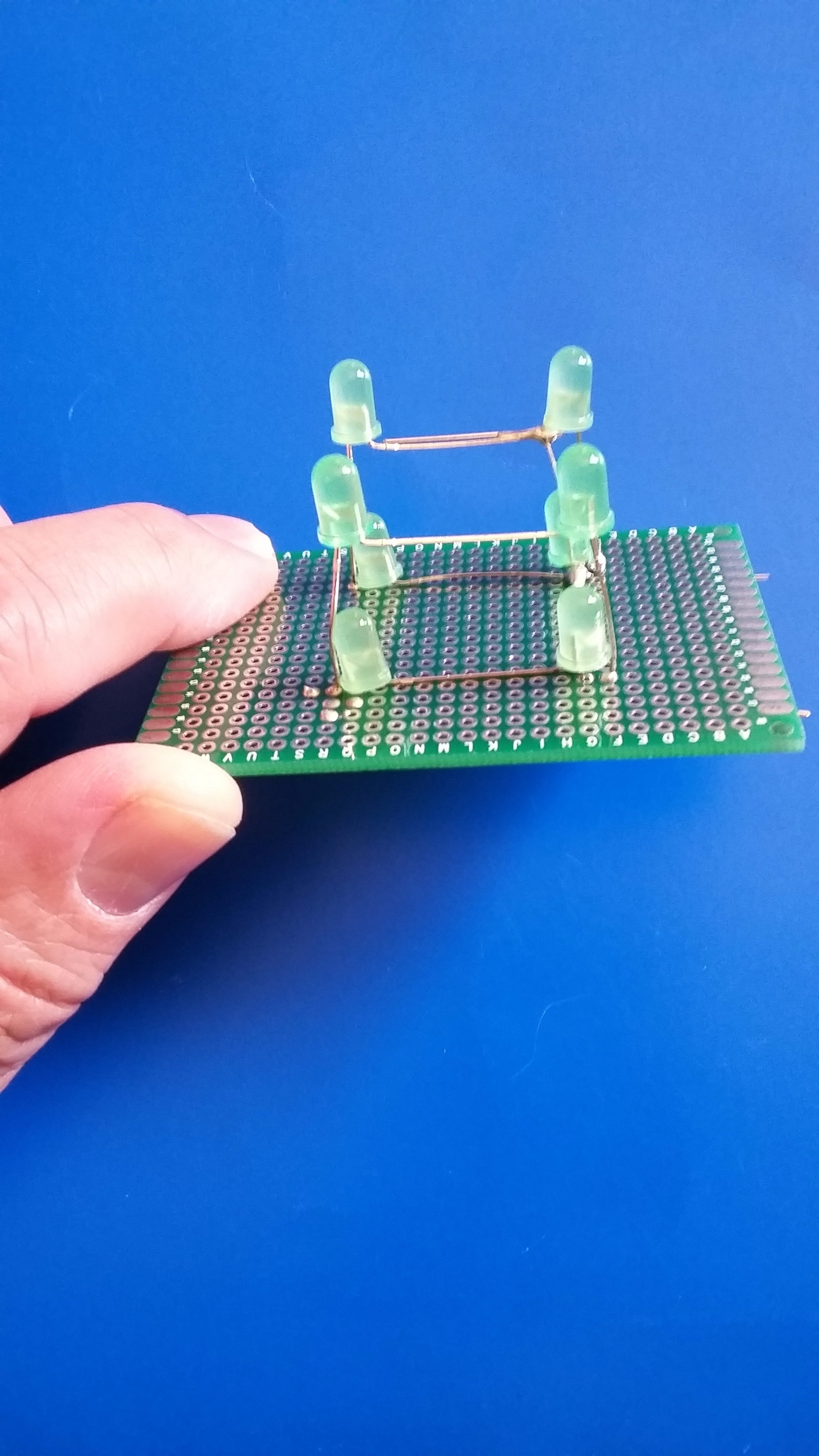 A Simple LED Cube 2X2X2 : 4 Steps (with Pictures) - Instructables