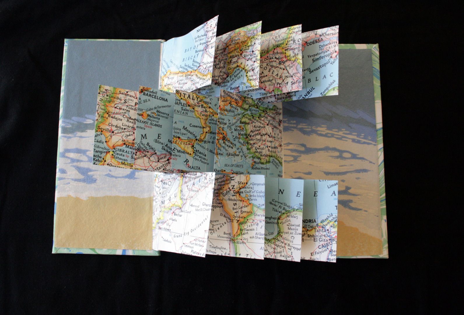Flag Book : 16 Steps (with Pictures) - Instructables