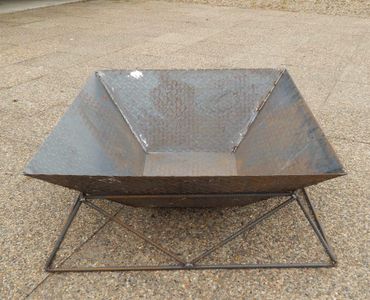 How to Make a Cool Steel Fire Pit for Your Back Yard or Garden : 4 ...