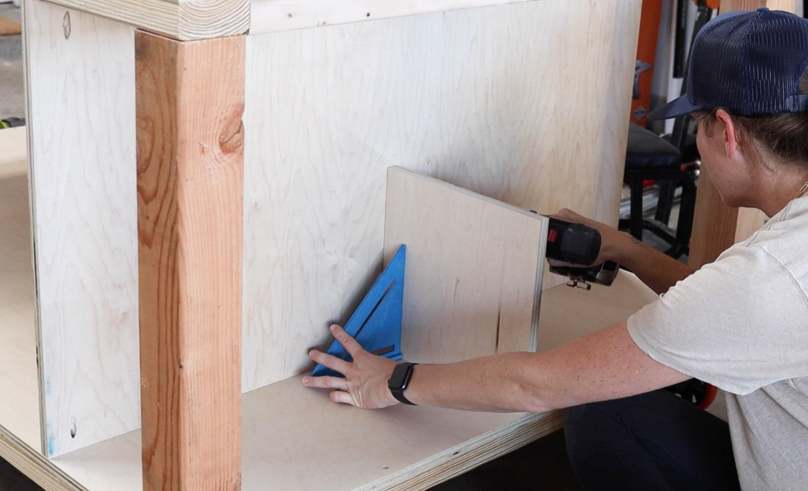 EASY DIY Workbench! Mobile With Storage : 9 Steps (with Pictures ...