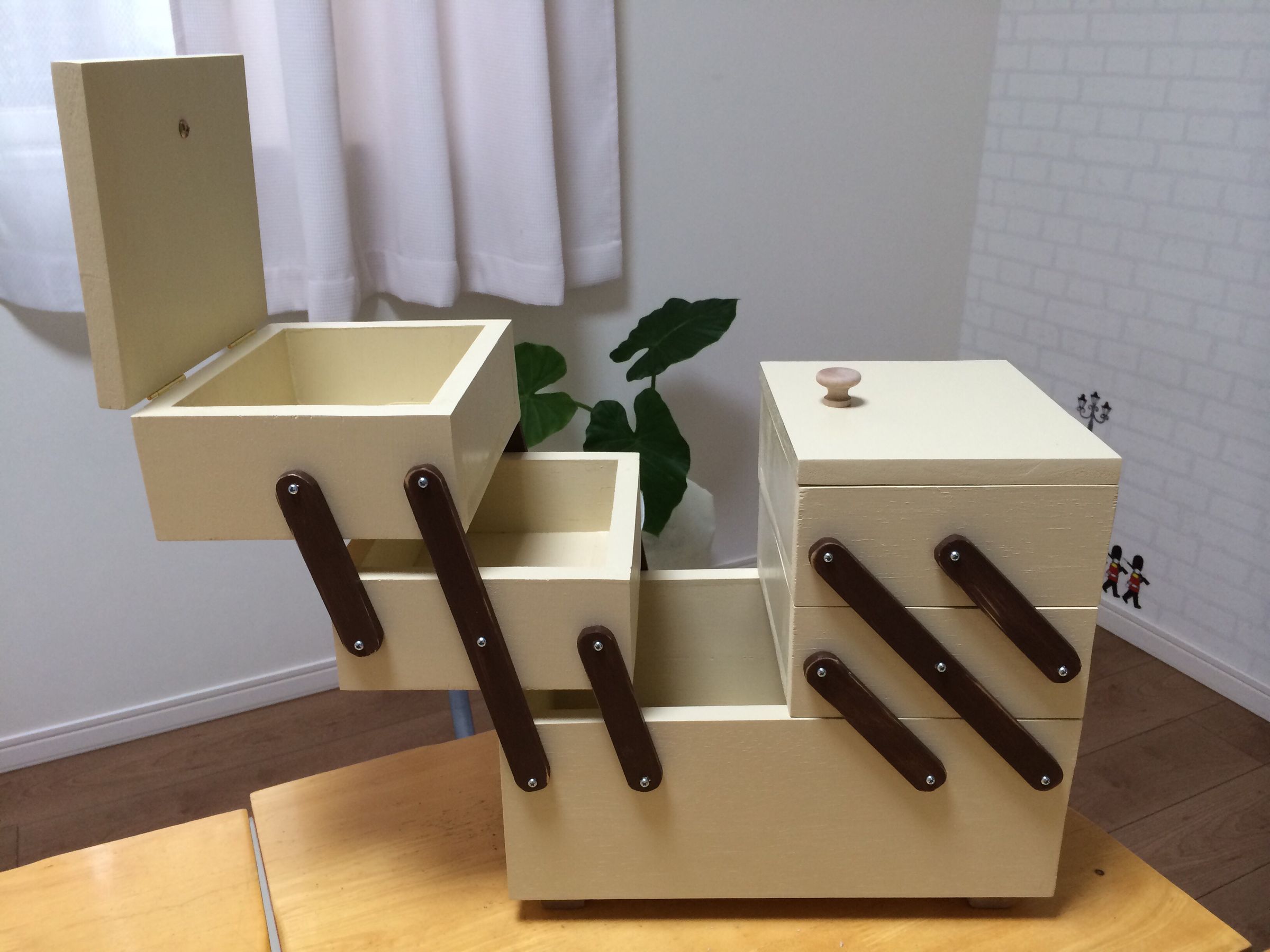 Folding Sewing Box - for Beginners : 6 Steps (with Pictures ...