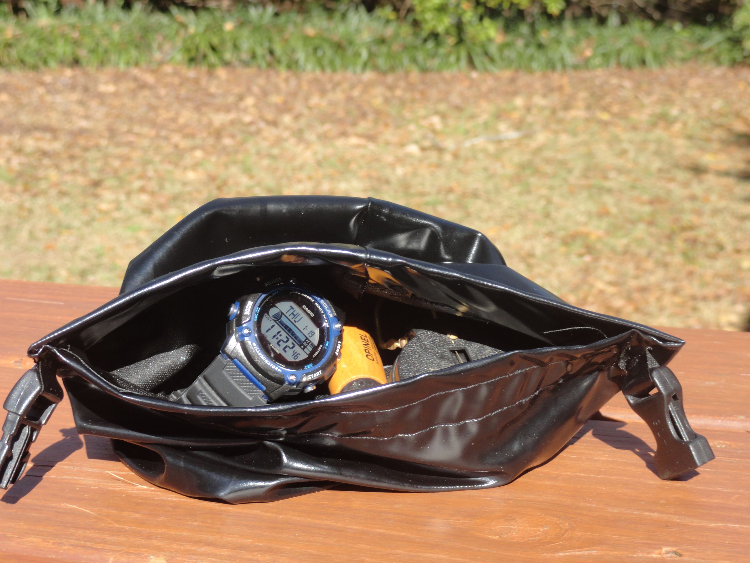 Dry Bag : 7 Steps (with Pictures) - Instructables