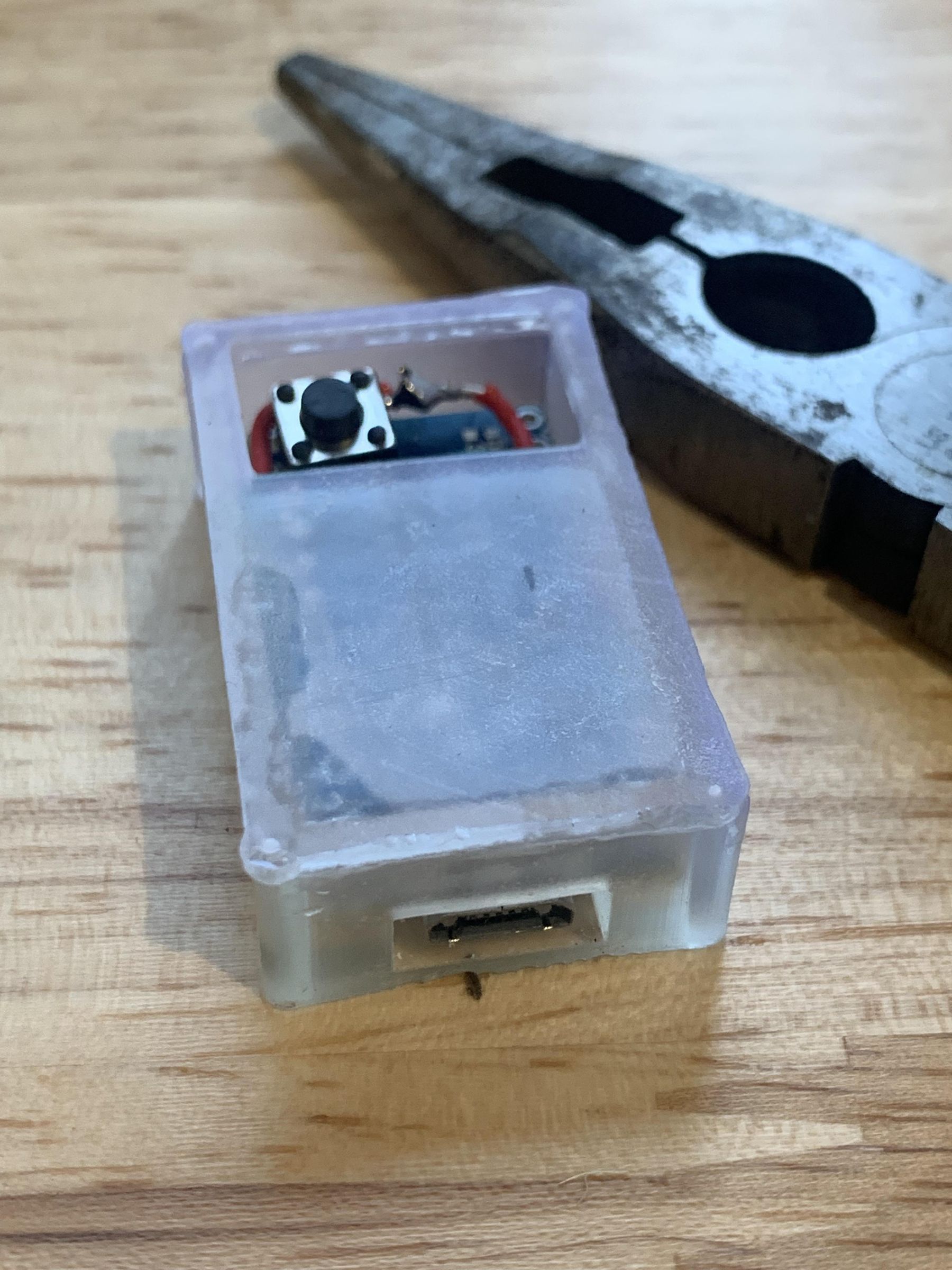 DIY VR HEADSET FOR $80 : 10 Steps (with Pictures) - Instructables