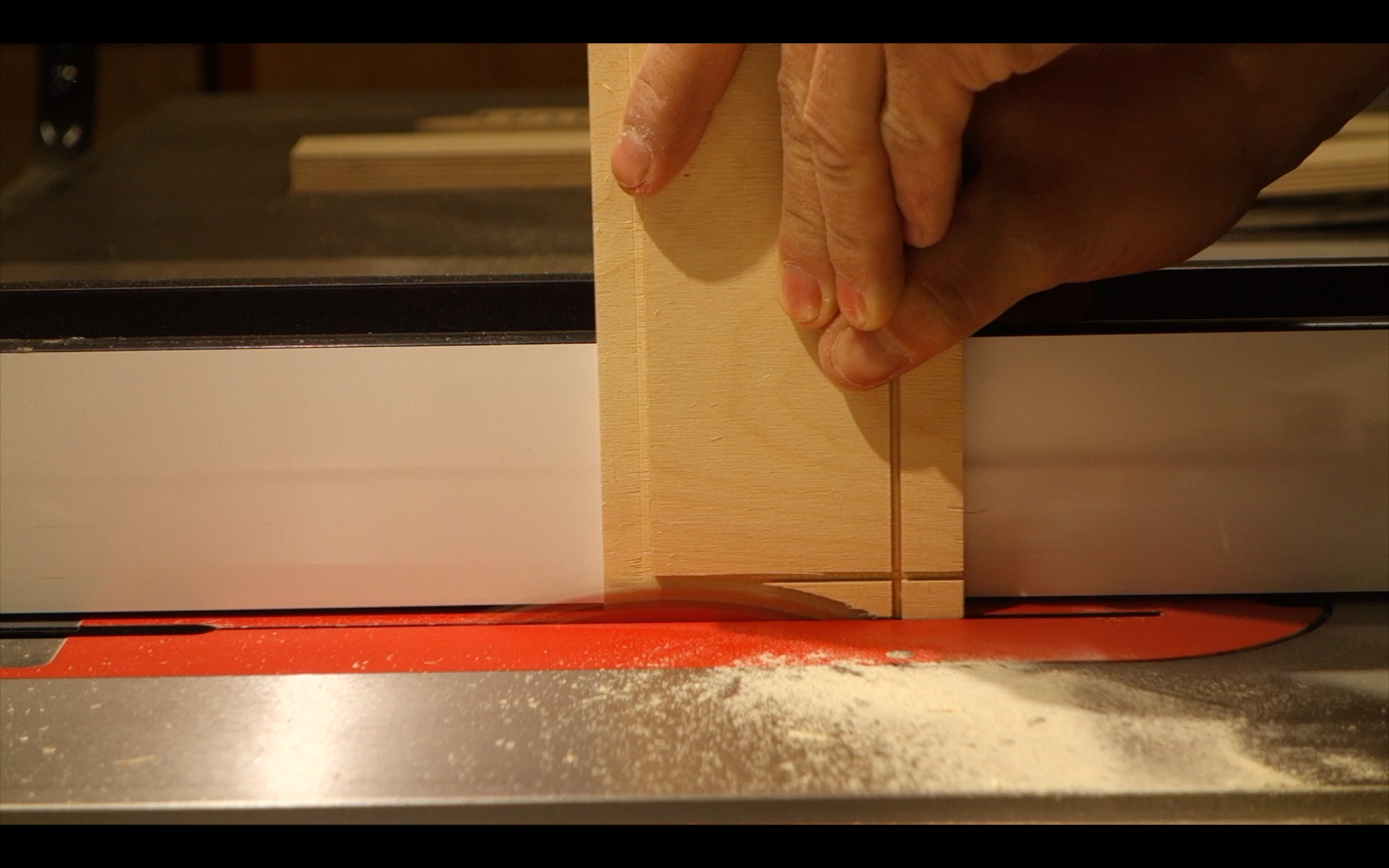 Make It - Adjustable Router Fence : 7 Steps (with Pictures) - Instructables