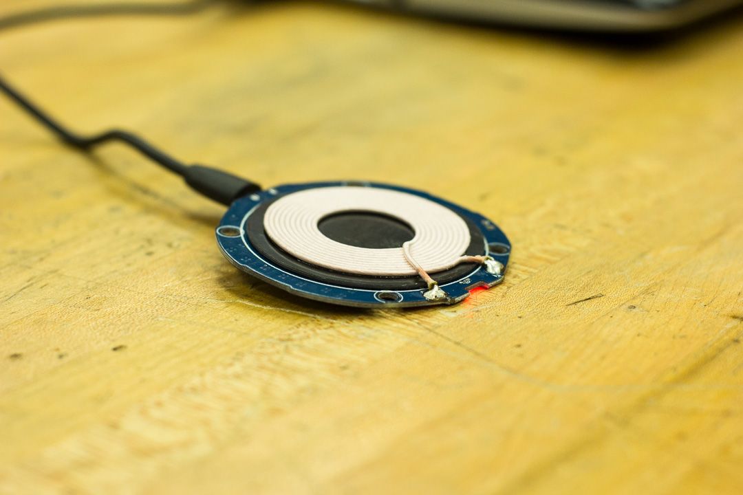 Build a Hidden Qi Wireless Phone Charger! : 6 Steps (with Pictures ...