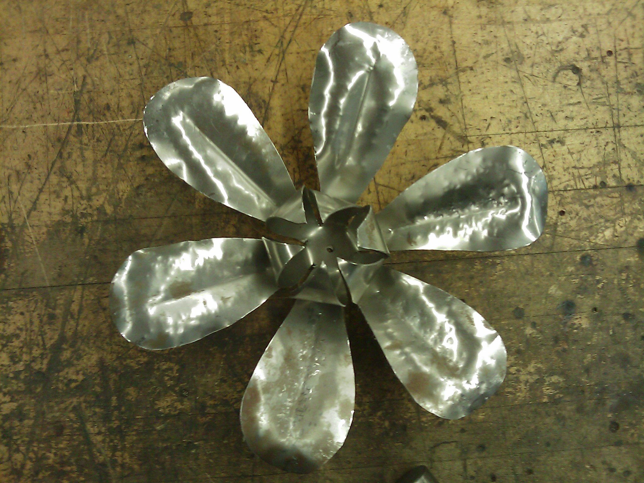 Make a Steel Garden Flower : 7 Steps (with Pictures) - Instructables