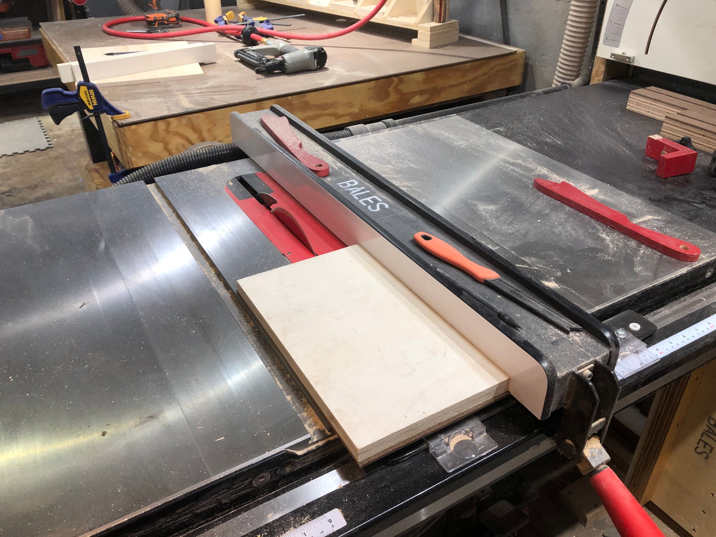 The Multi-Function Router Table Jig : 12 Steps (with Pictures ...