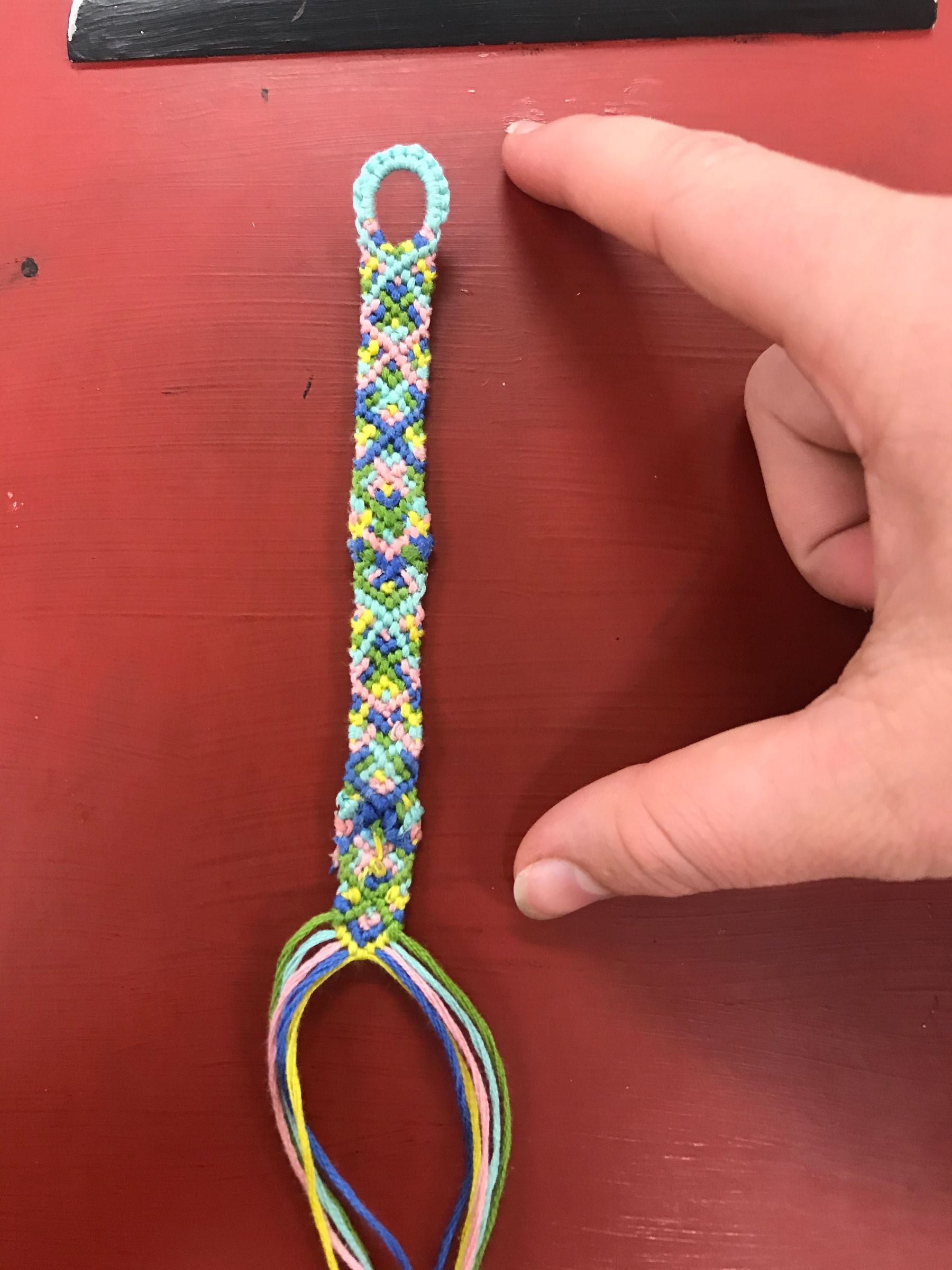 Friendship Bracelet With Teardrop Loop and Triangle Ending : 7 Steps ...