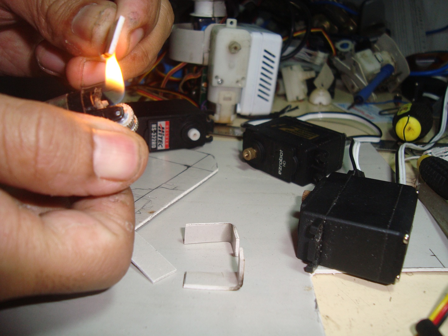 Making Humanoid Robot : 5 Steps - Instructables