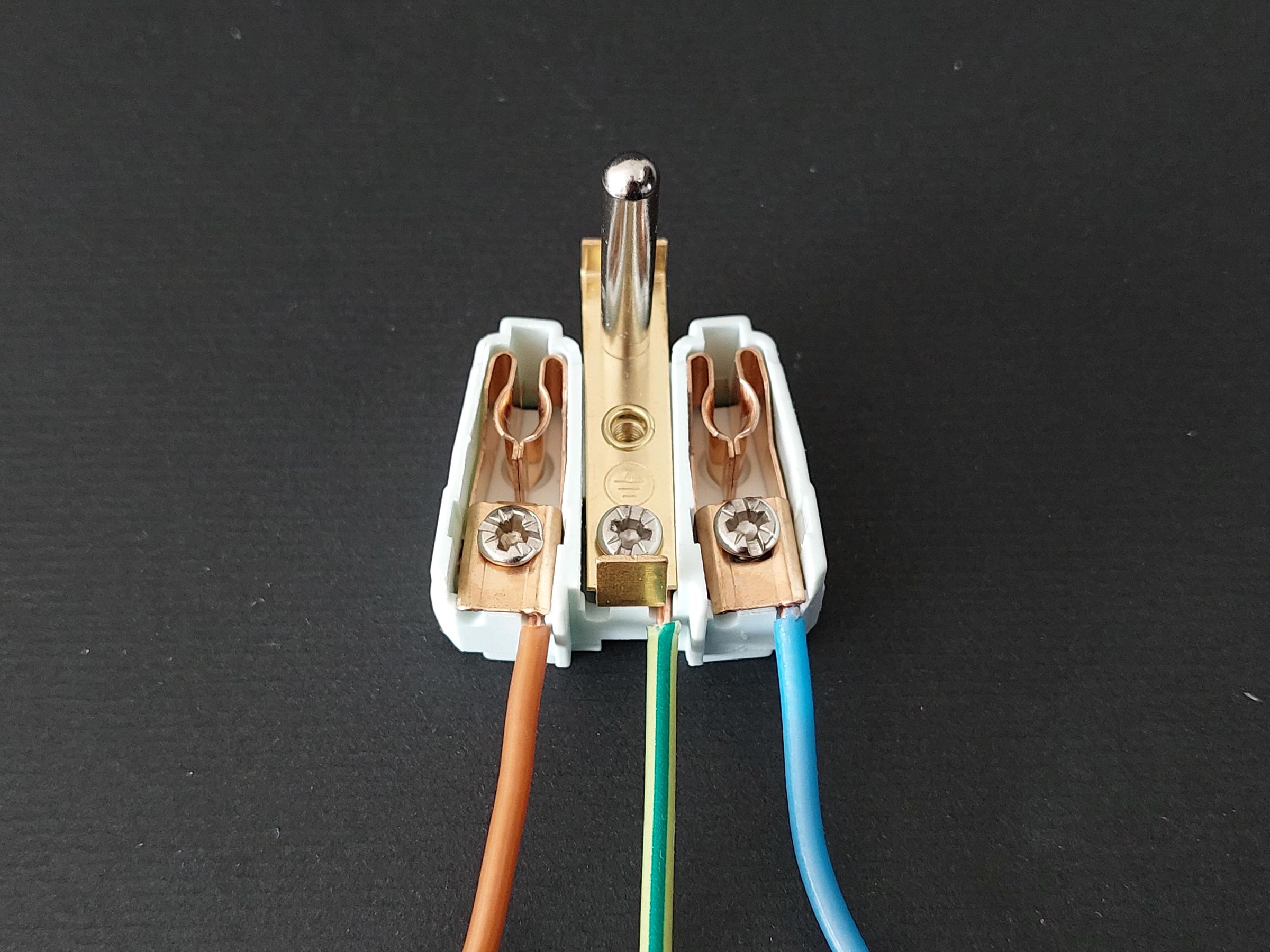 Plug It - Open Source Smart Plug : 14 Steps (with Pictures) - Instructables