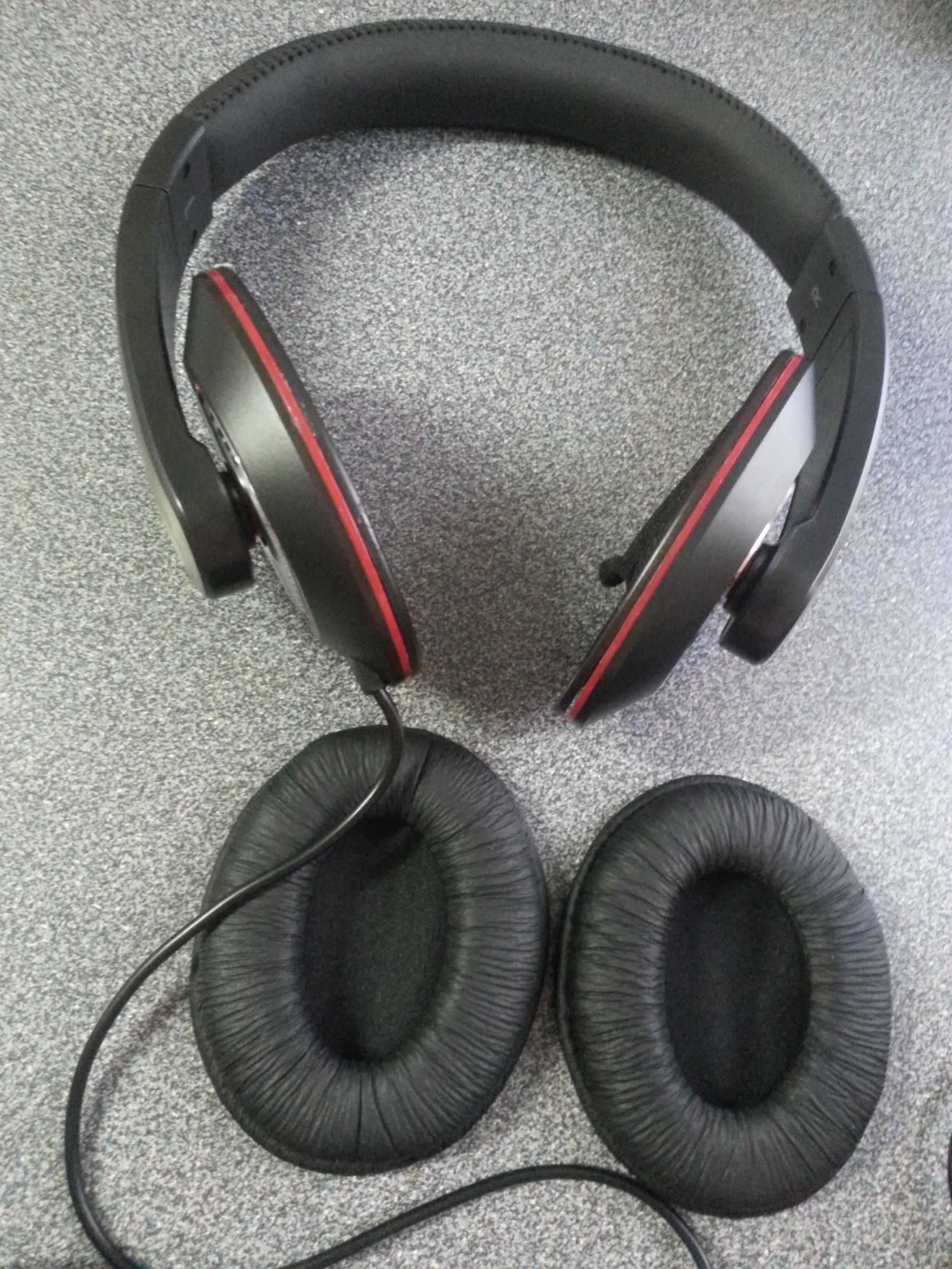 DIY Super-Noise-Canceling Headphones : 6 Steps - Instructables