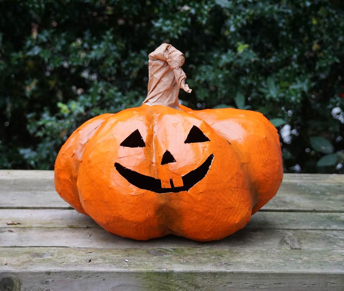 DIY Mod-Roc PUMPKIN ! | How to Make a Large Halloween Prop : 8 Steps ...