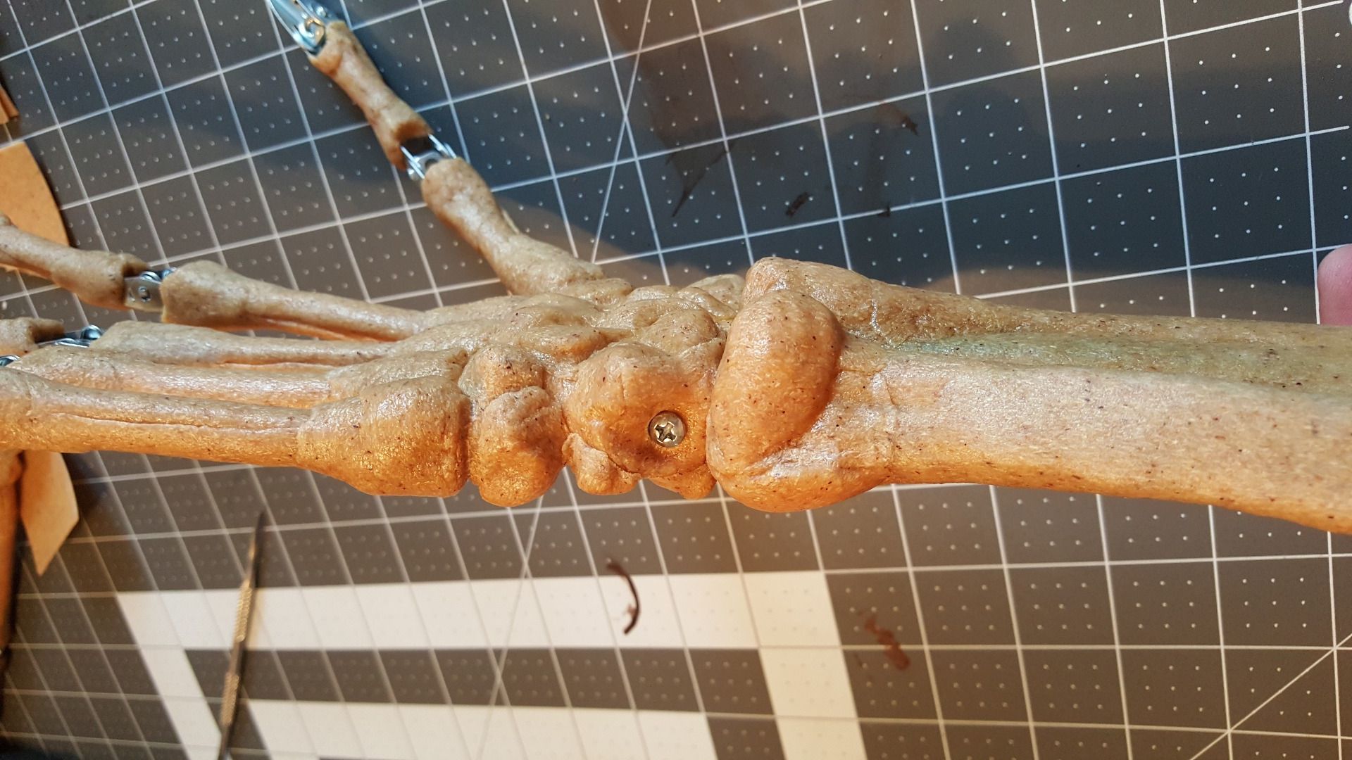 Articulated Skeleton Hand : 7 Steps (with Pictures) - Instructables