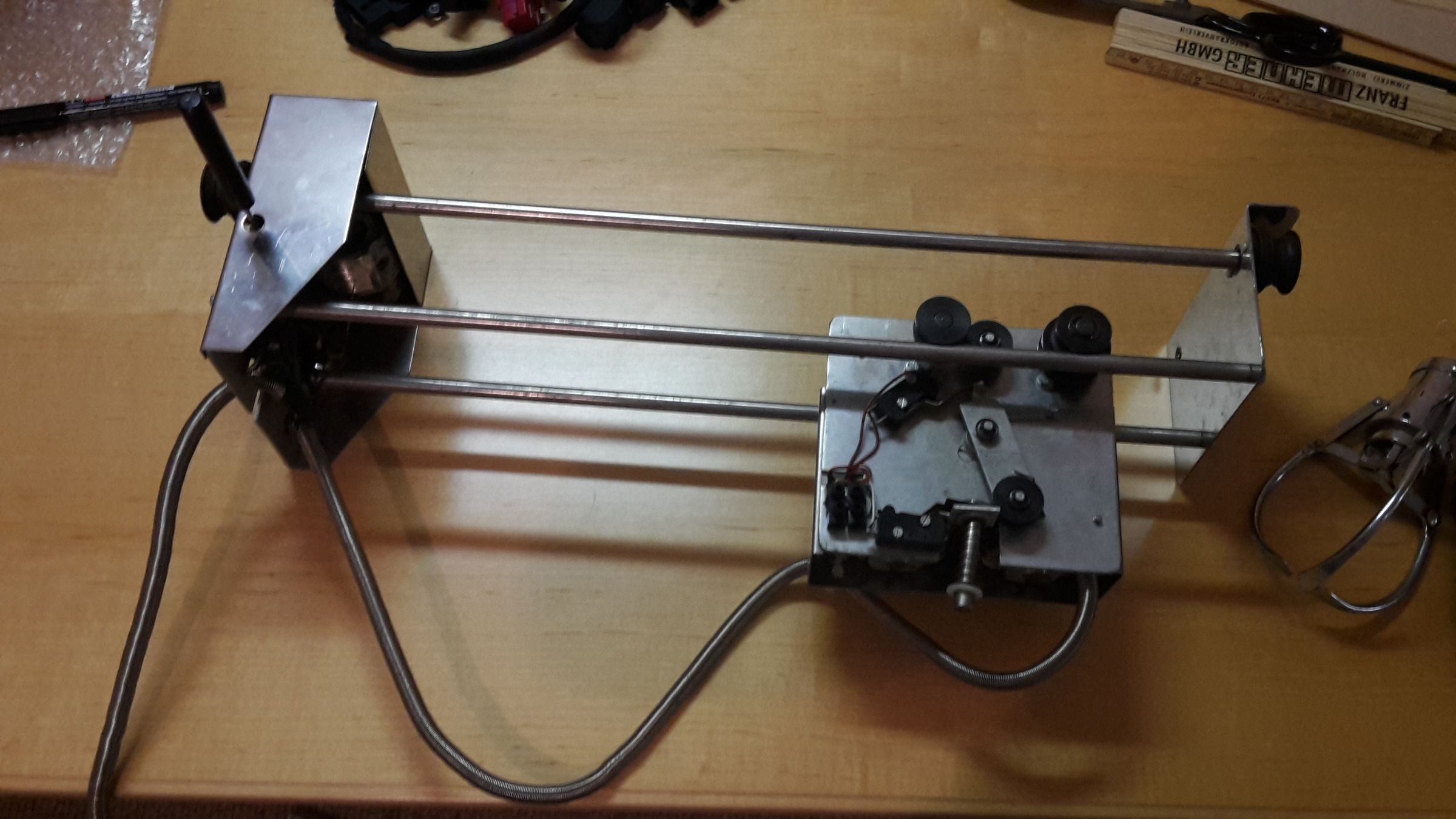 HOMEMADE CLAW MACHINE : 7 Steps (with Pictures) - Instructables