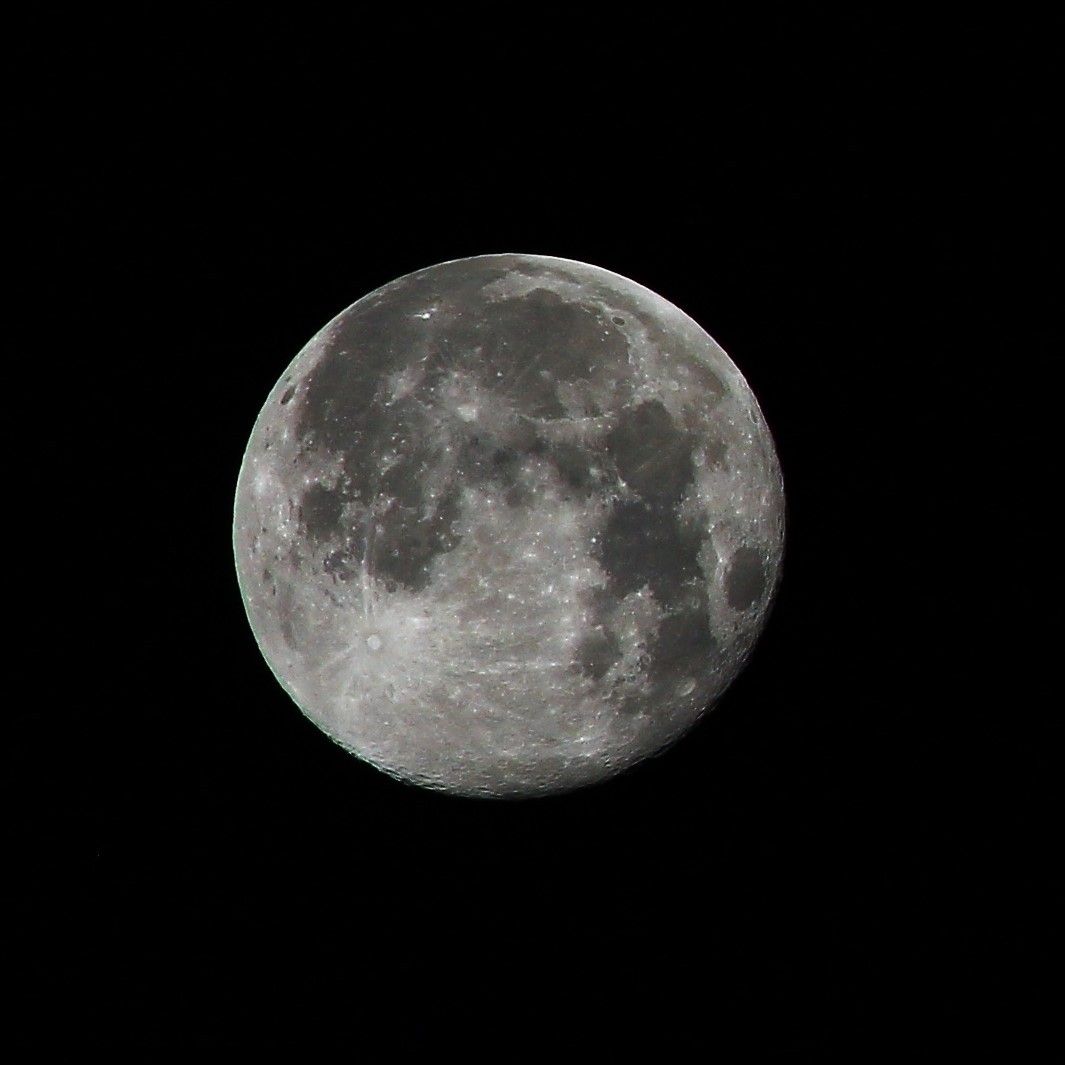 Moon Photography Guide for Beginners (using an Entry-level Camera and ...