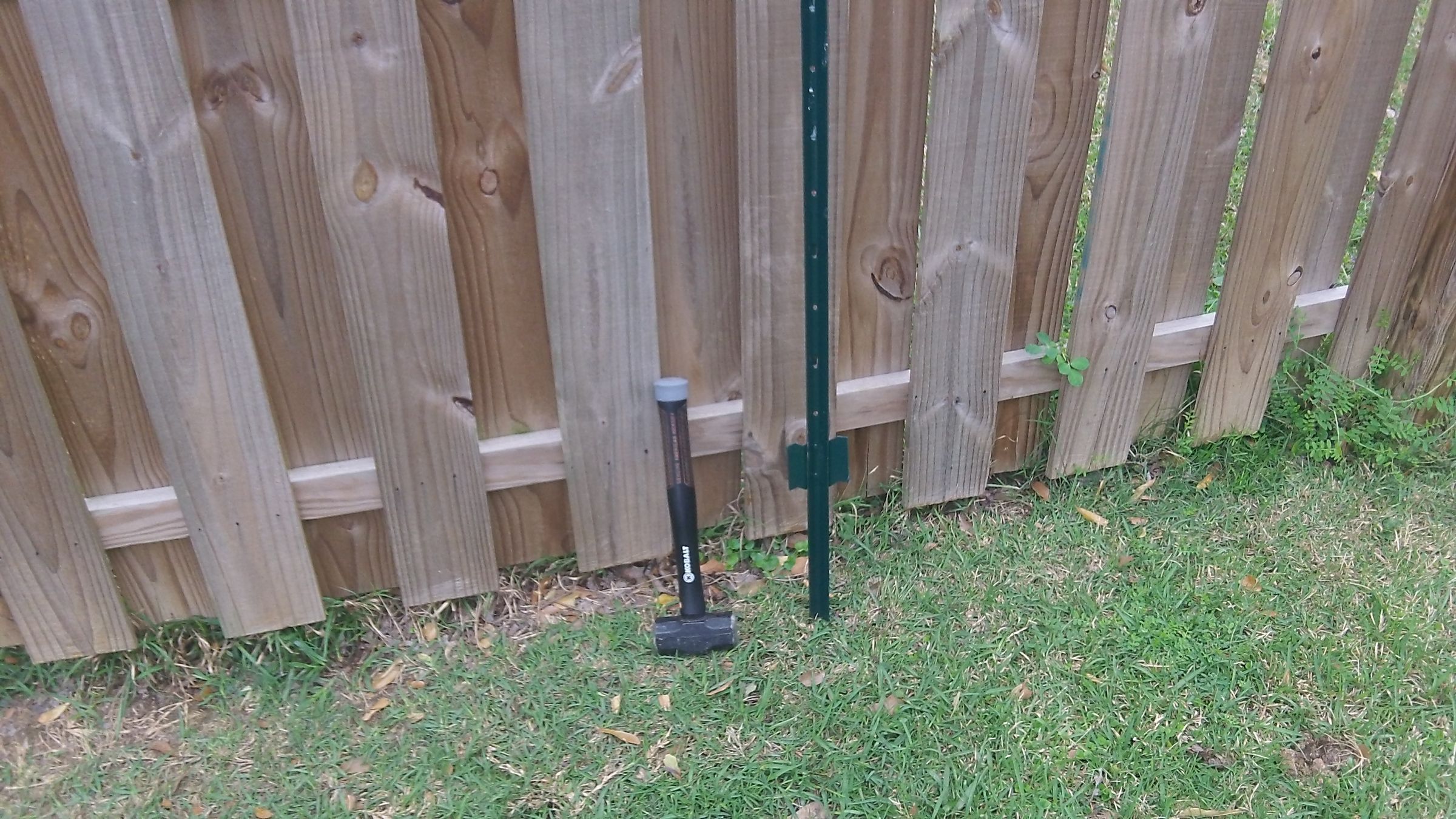 Building a Semi-Permanent Fence : 6 Steps - Instructables