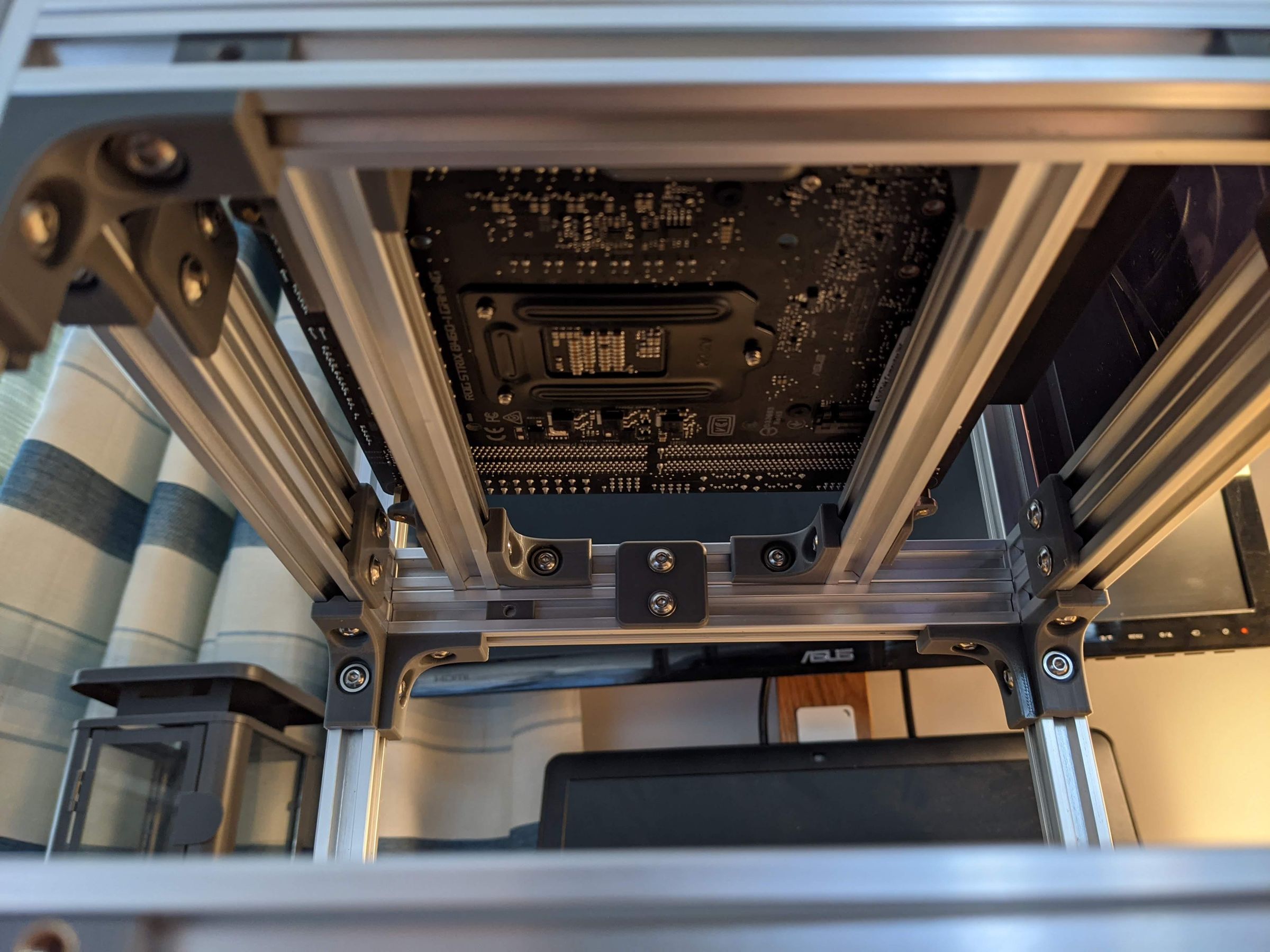 Walnut and Acrylic PC Build : 11 Steps (with Pictures) - Instructables