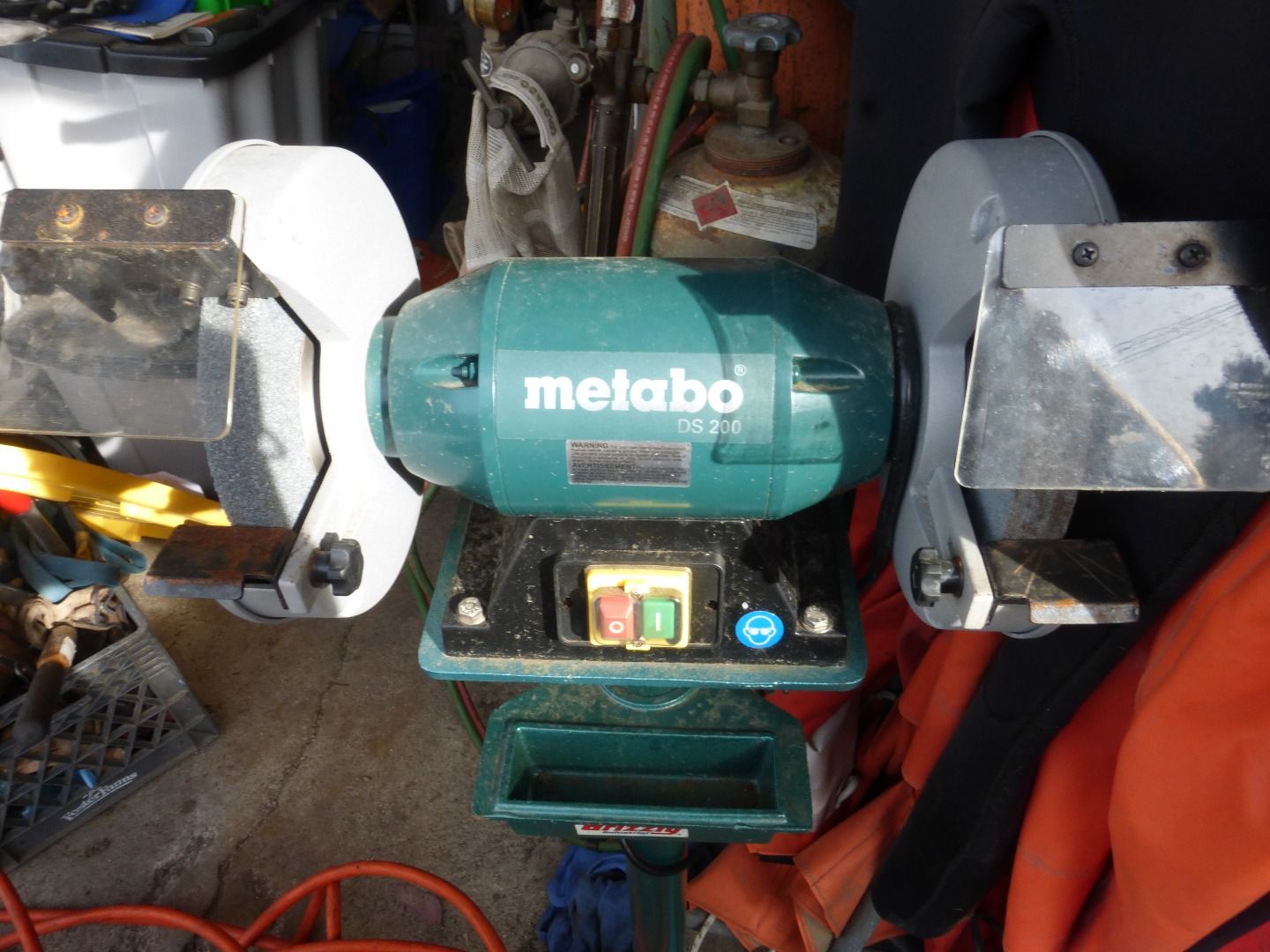 Waste Oil Burner : 5 Steps (with Pictures) - Instructables