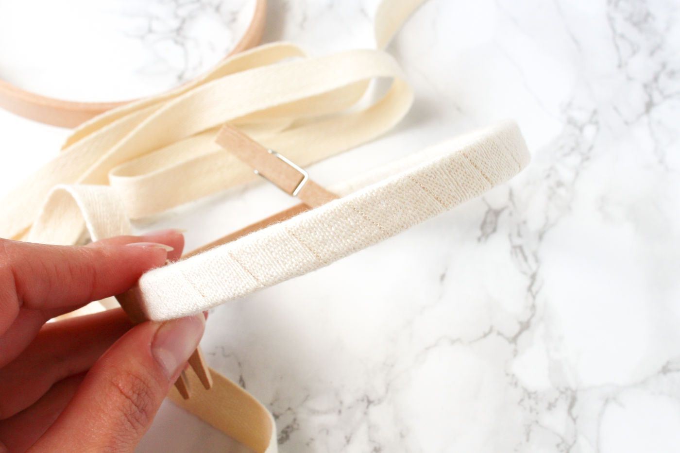How to Bind an Embroidery Hoop : 8 Steps (with Pictures) - Instructables