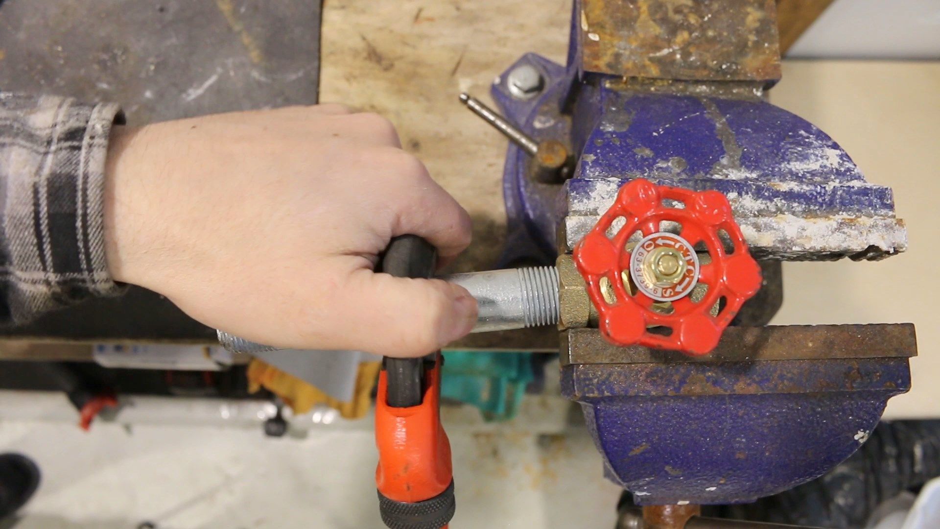 10 DIY Plumbing Mistakes and How to Fix Them (+Tips & Tricks) : 10 ...