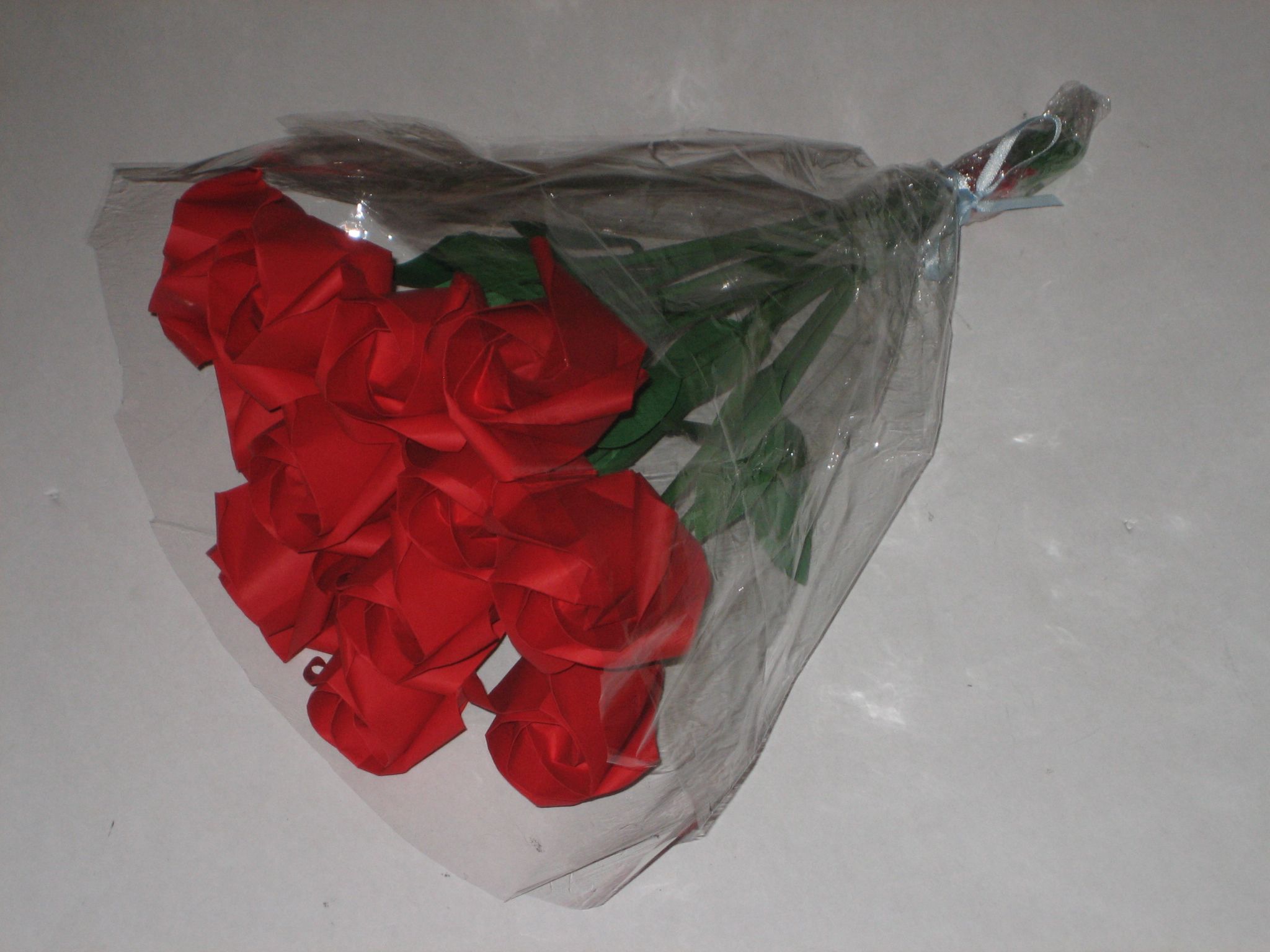 A Dozen Red Origami Roses : 6 Steps (with Pictures) - Instructables